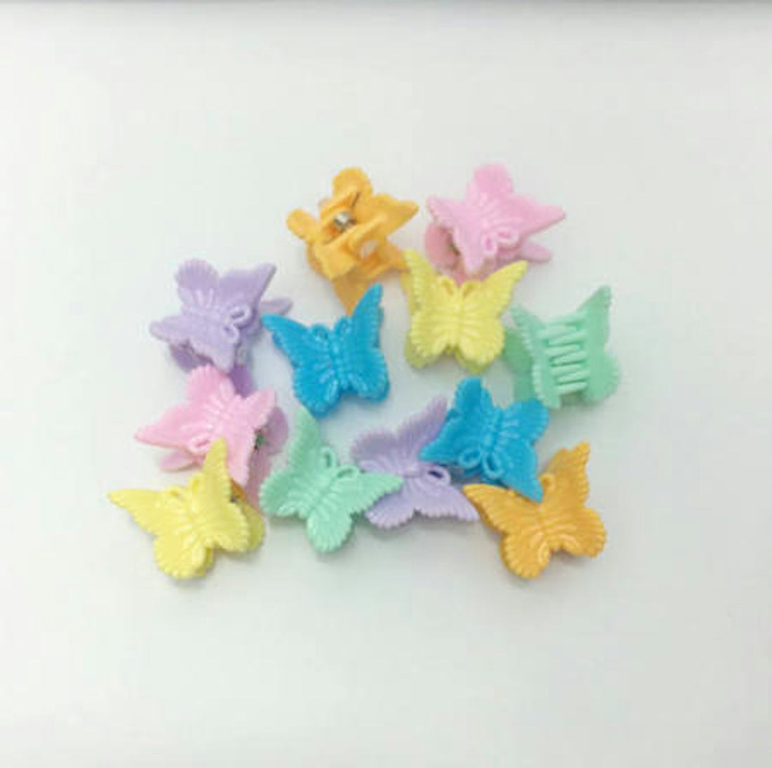 8 Early 2000s Hair Accessories You Definitely Wore All The Time — PHOTOS