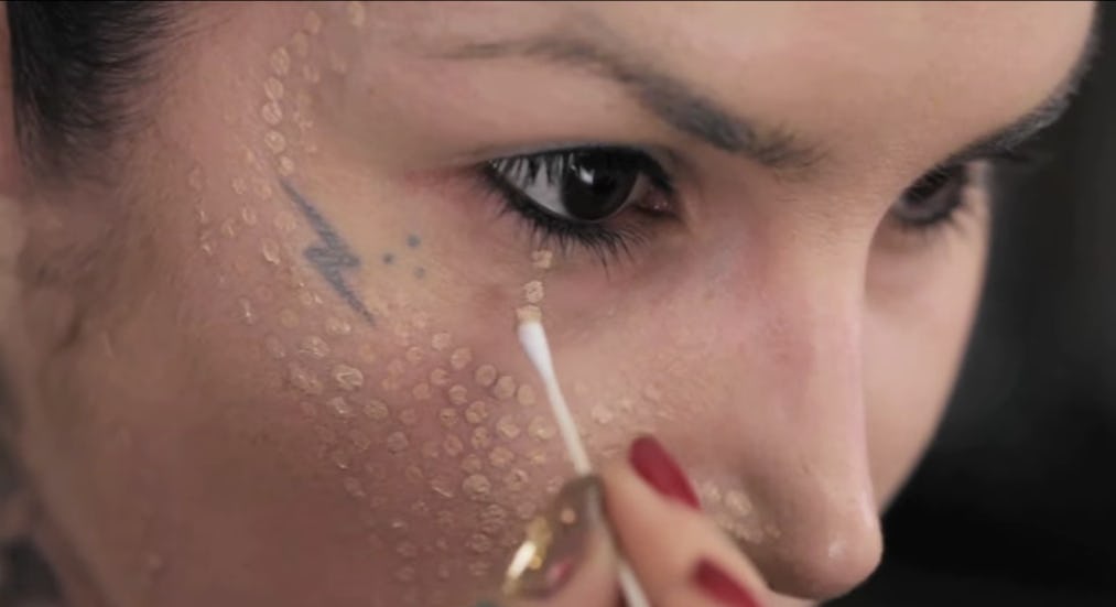 Kat Von D Pointillism Makeup Tutorial Is Breathtaking — VIDEO