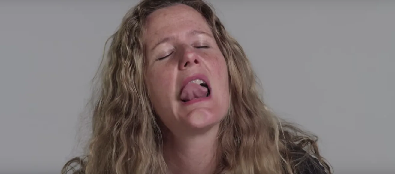 What 100 Different People Look Like When They're Making Out