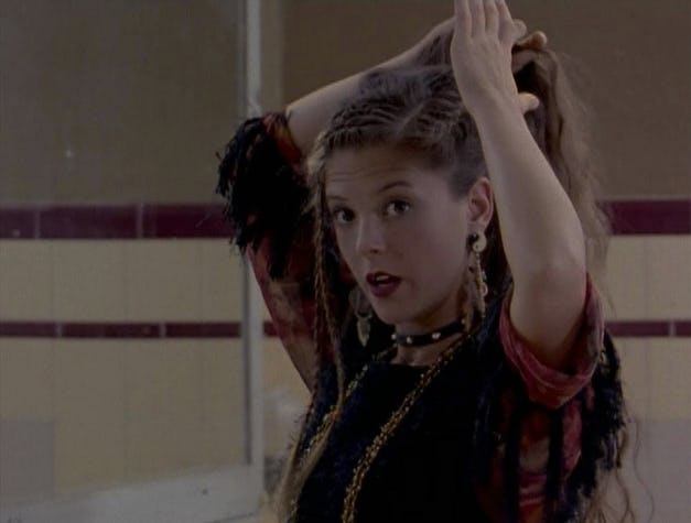 7 '90s Hairstyles That Are Back To Give Every Millennial Major ...