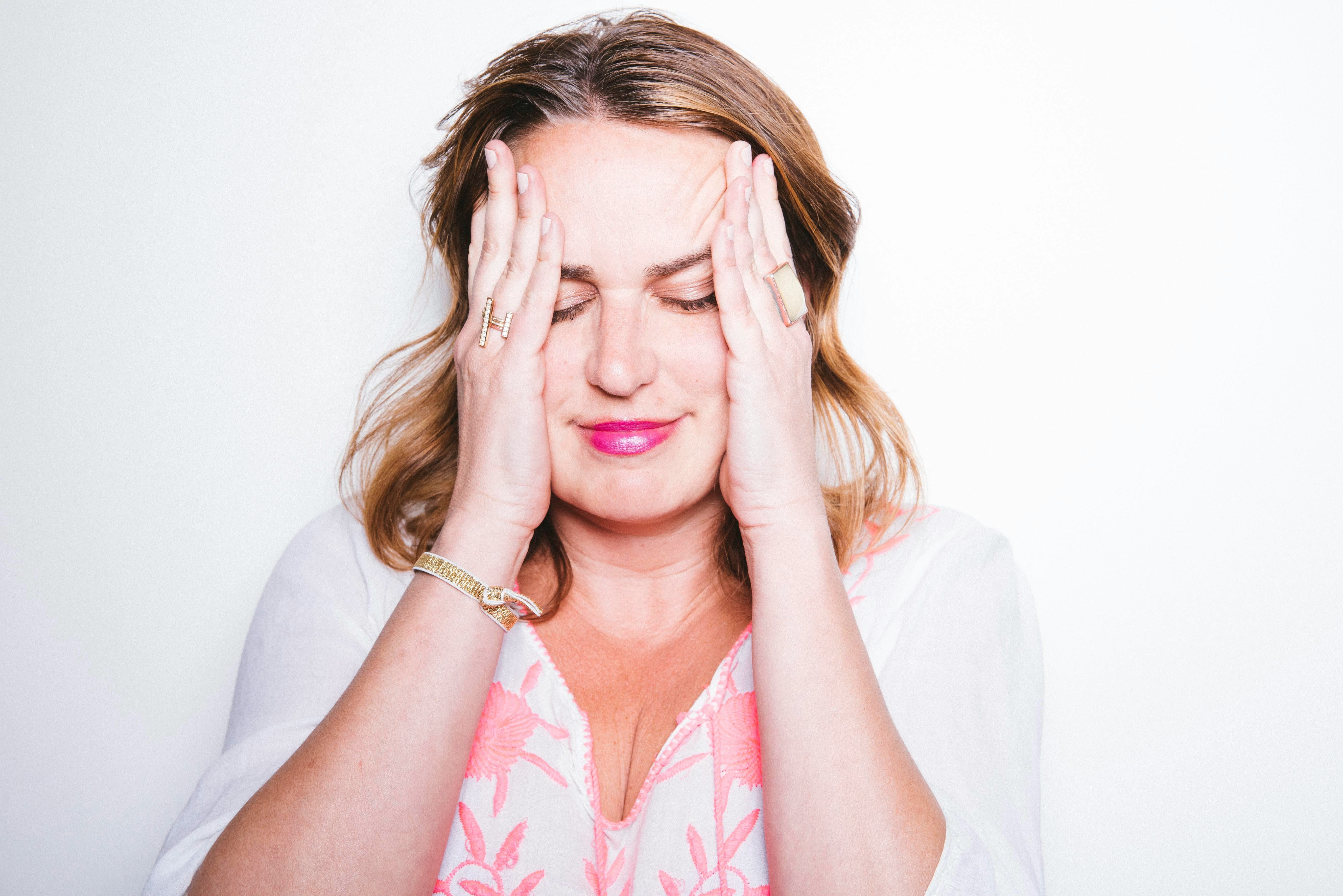 3 Risks Of Using Toothpaste For Acne That Will Stop You From Reaching ...