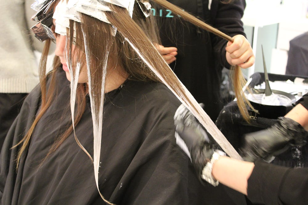 What Is Ecaille Tortoiseshell Hair Dye? 6 Things You Should Know About ...