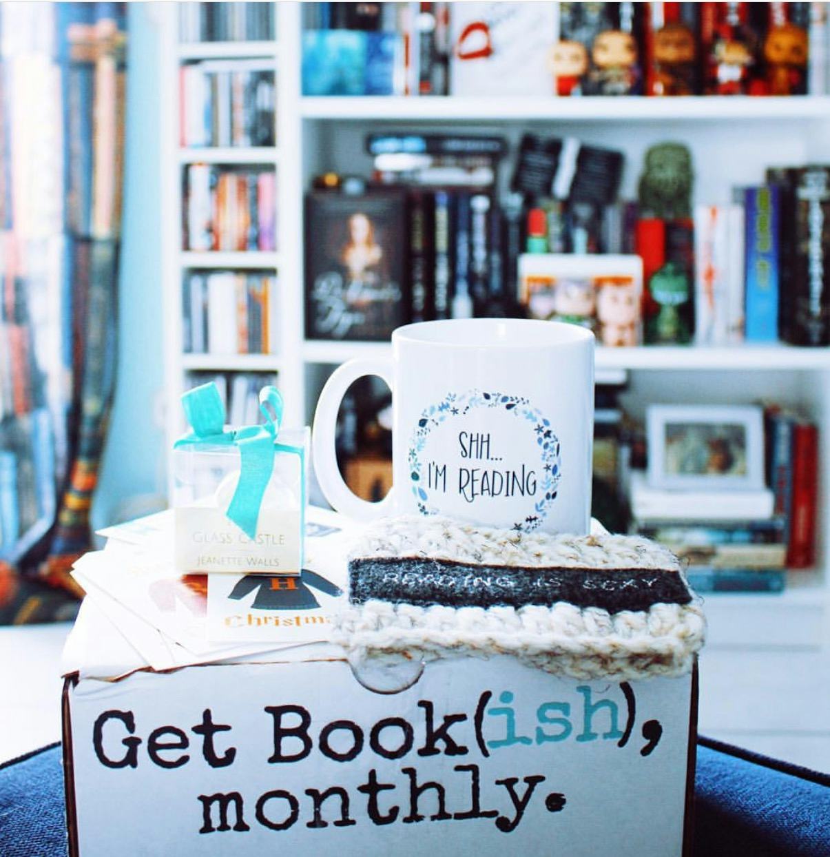 16 Book Subscription Boxes That Make The Perfect Holiday Gifts