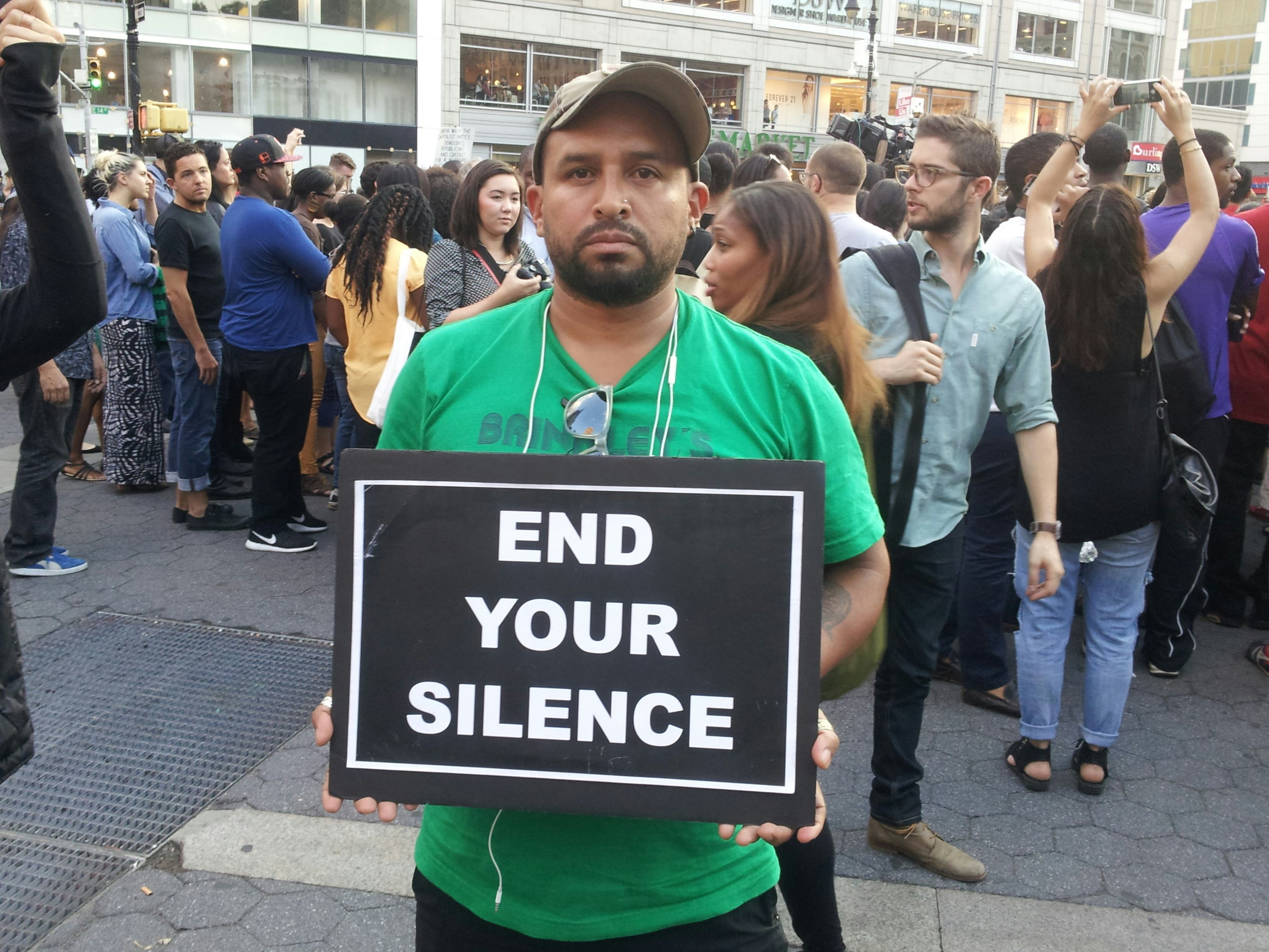 20 Powerful Protest Signs That Prove America Stands with Ferguson