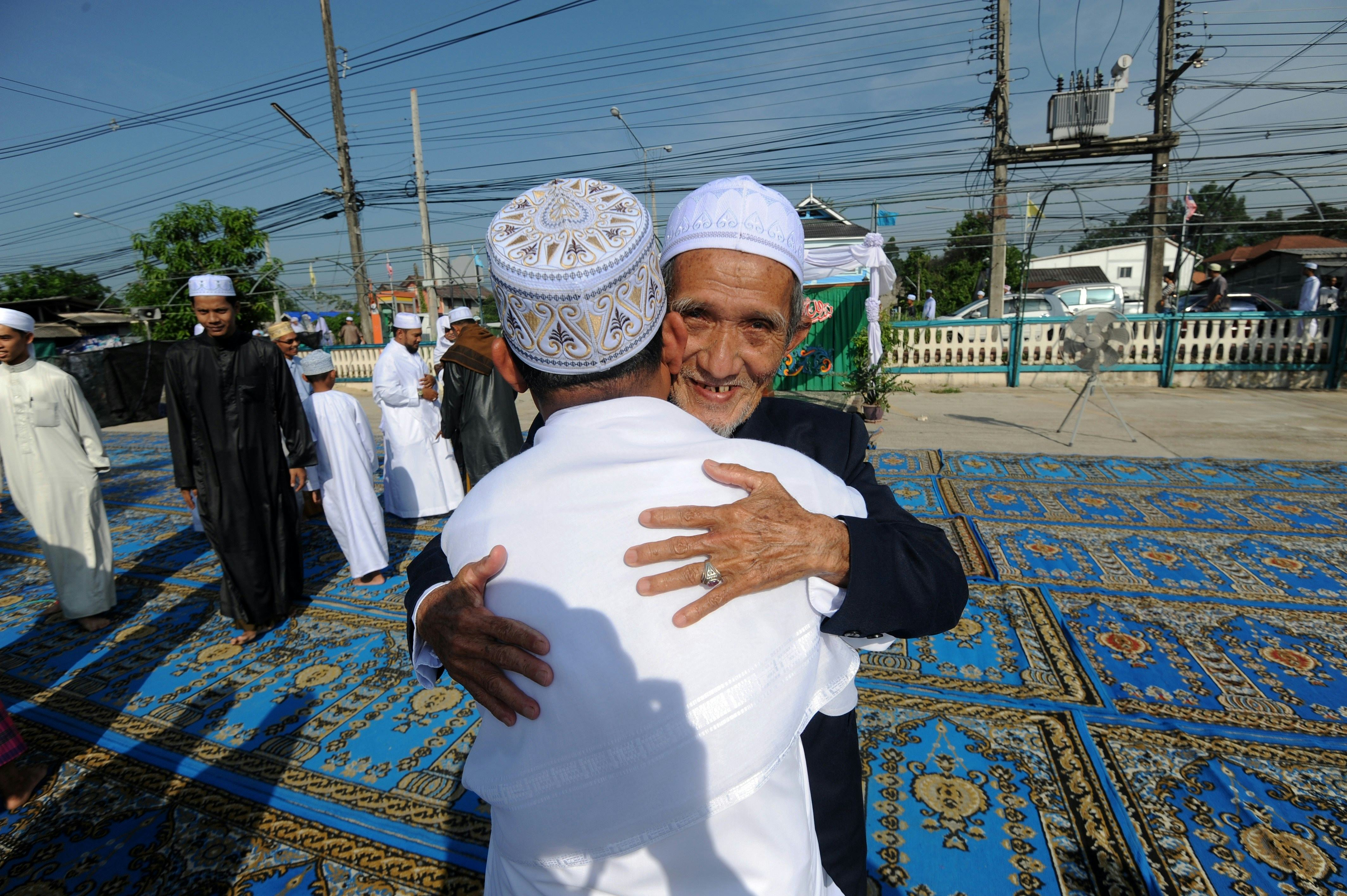 19 Photos That Capture the Beauty of Eid Around the World