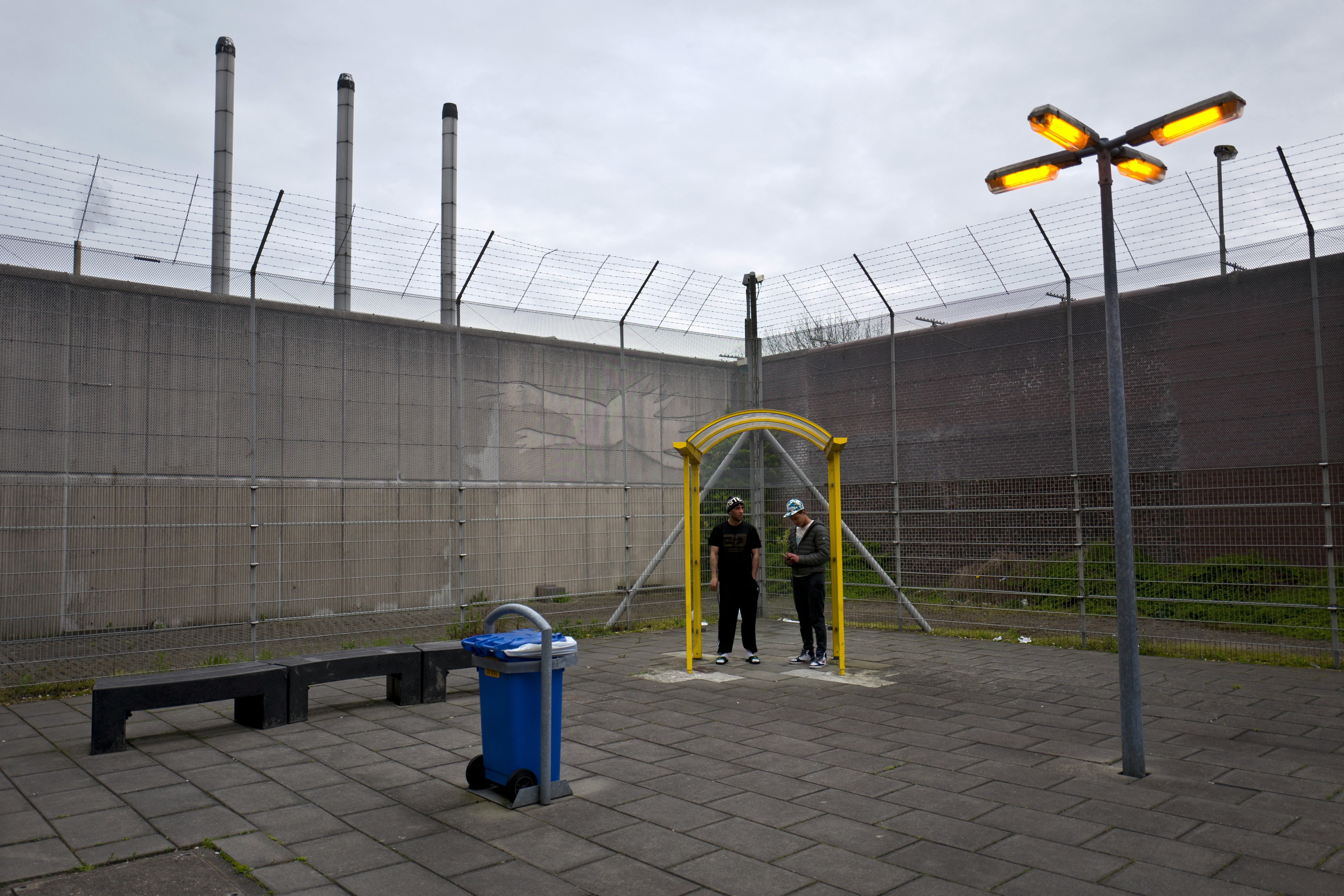 Photographer's Epic Journey Into a Netherlands Prison Reveals an ...