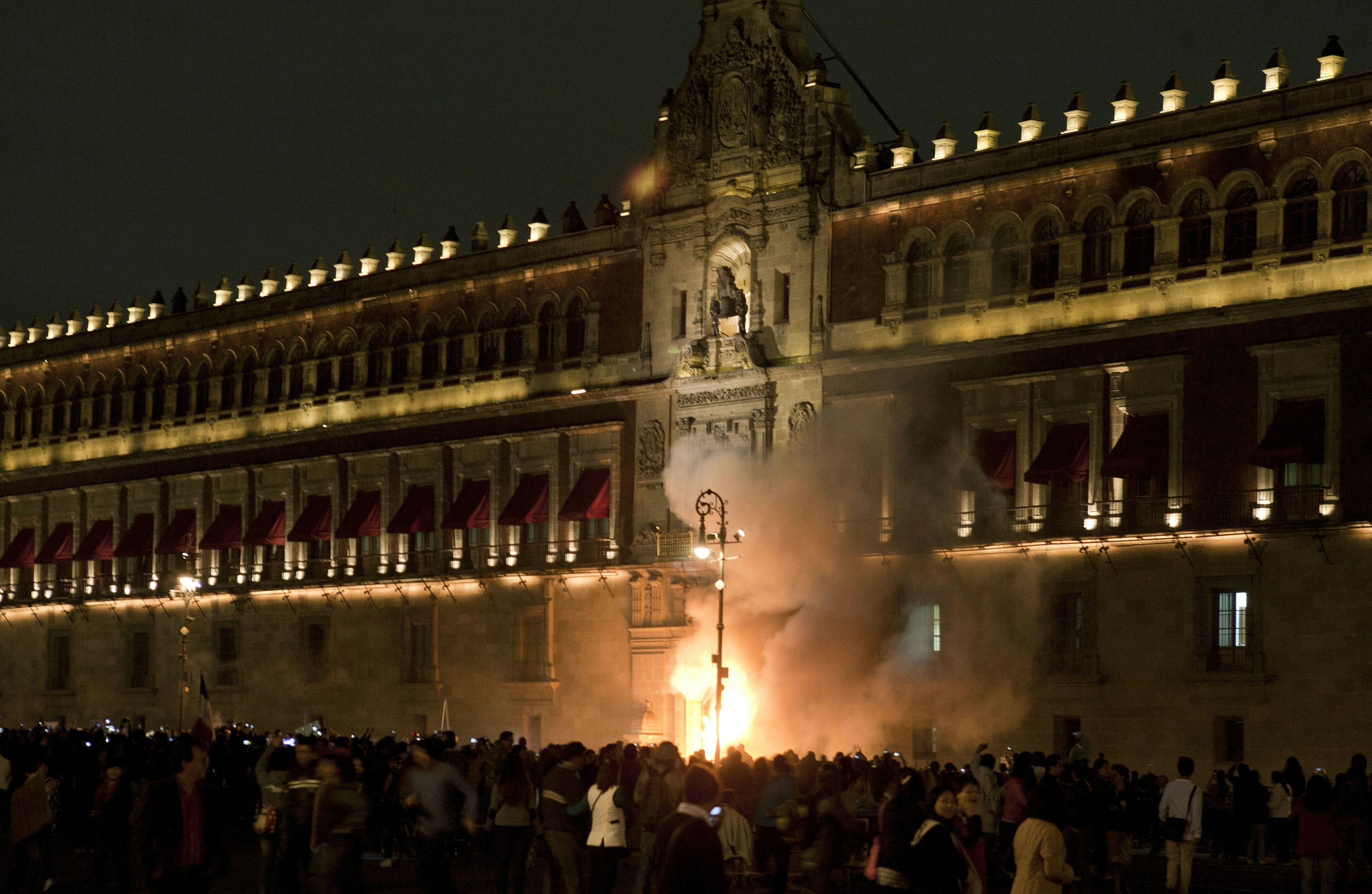 Intense Photos Capture What's Happening in Mexico Right Now