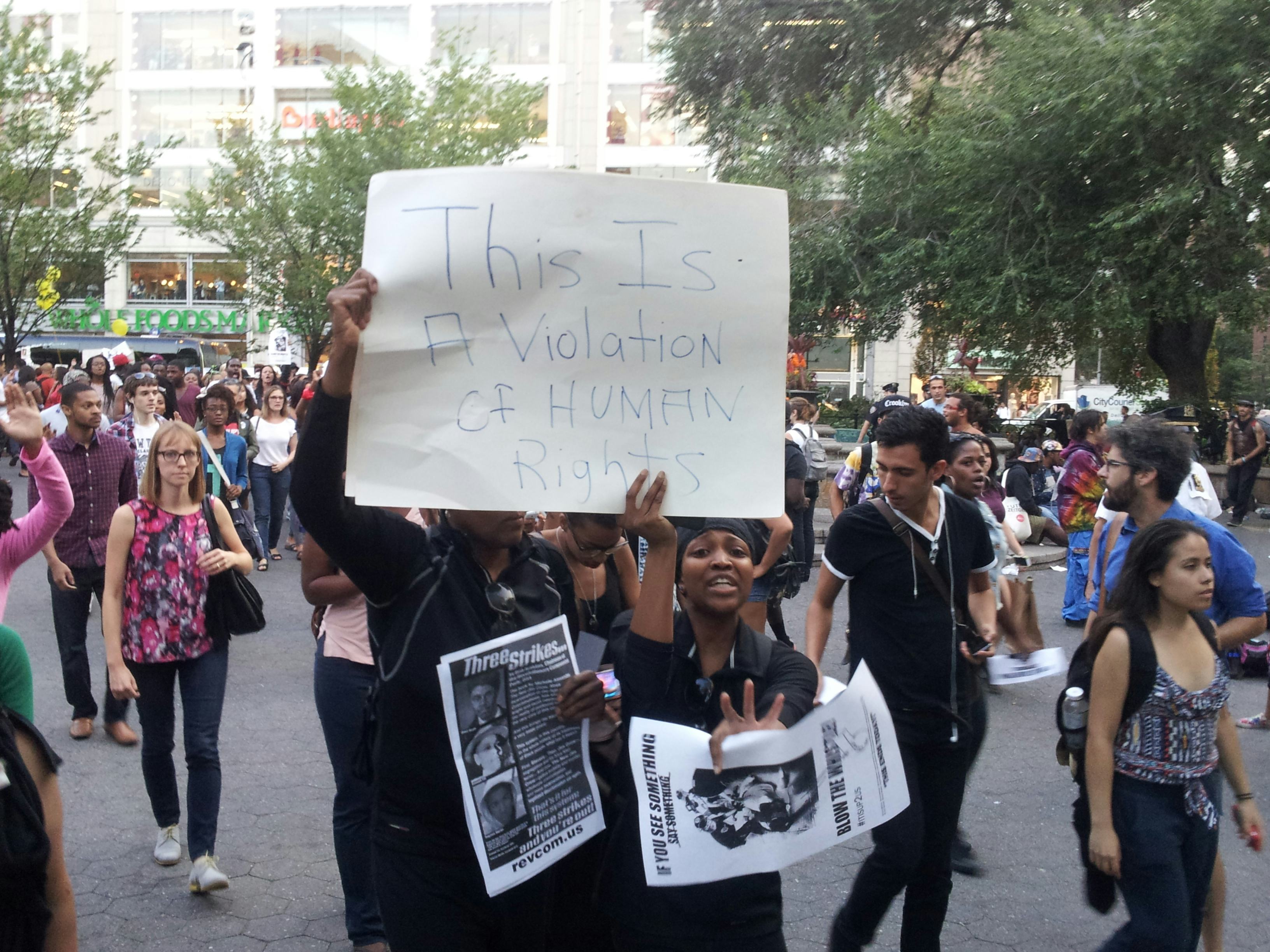20 Powerful Protest Signs That Prove America Stands with Ferguson
