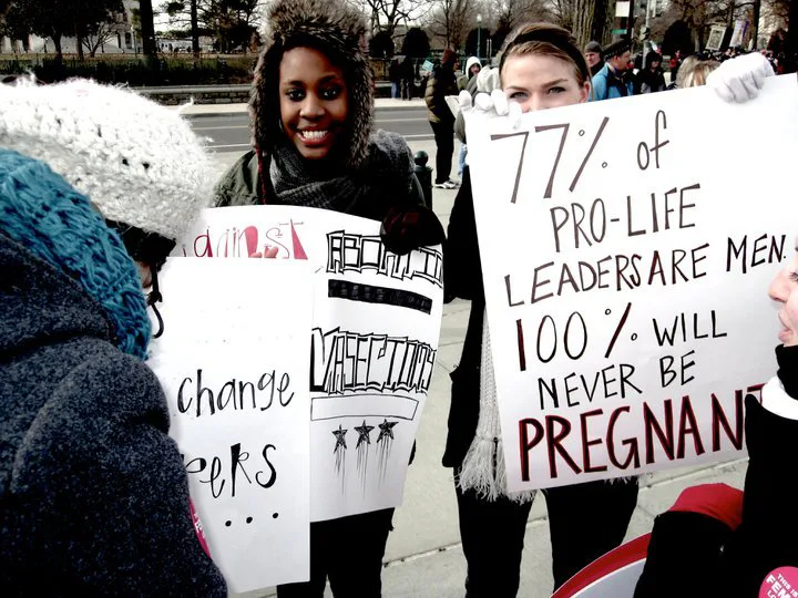 21 Powerful Signs That Make It Clear Who's in Control of Women's Bodies