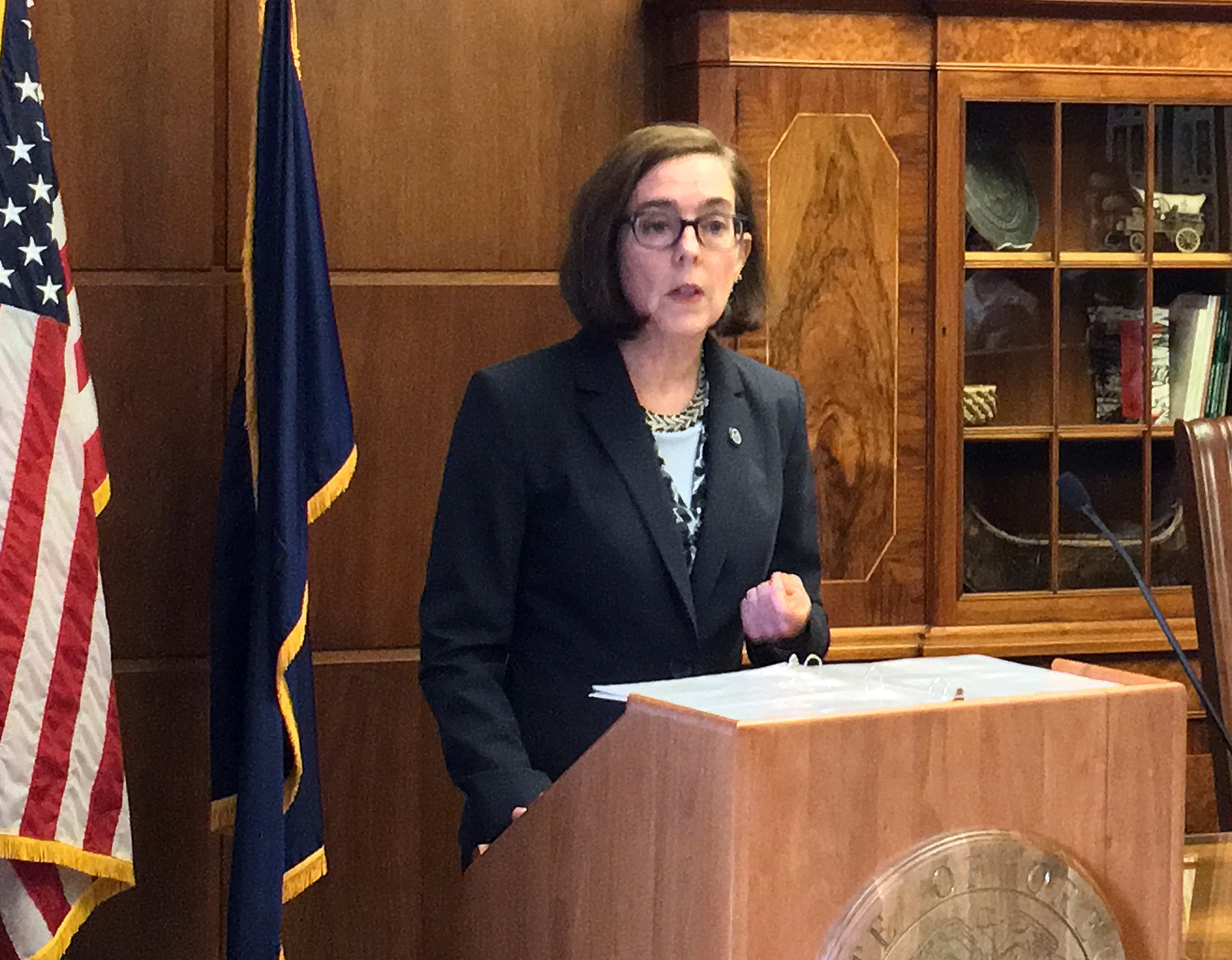 As Oregon expands insurance coverage for abortion, Texas cuts it