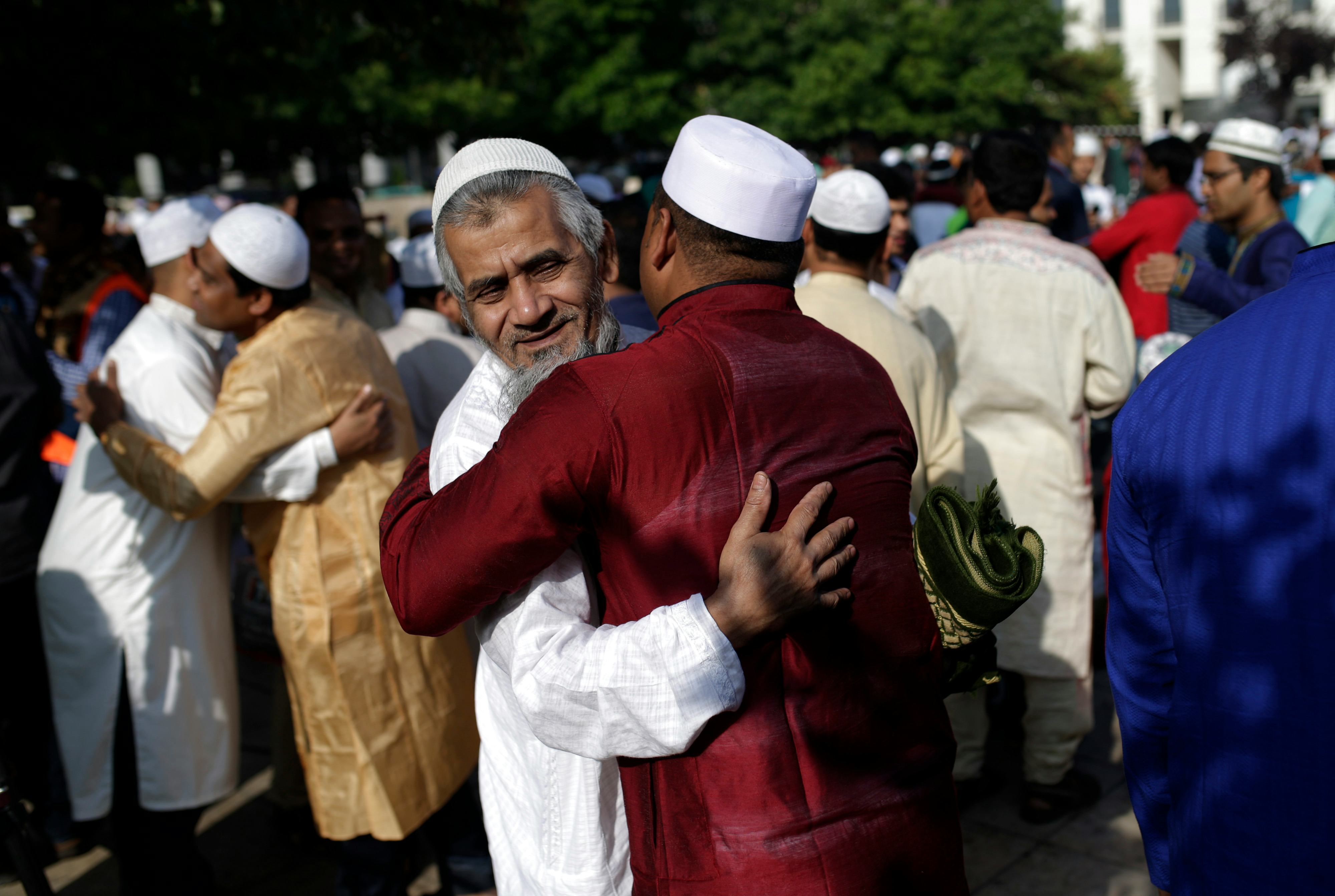 19 Photos That Capture the Beauty of Eid Around the World