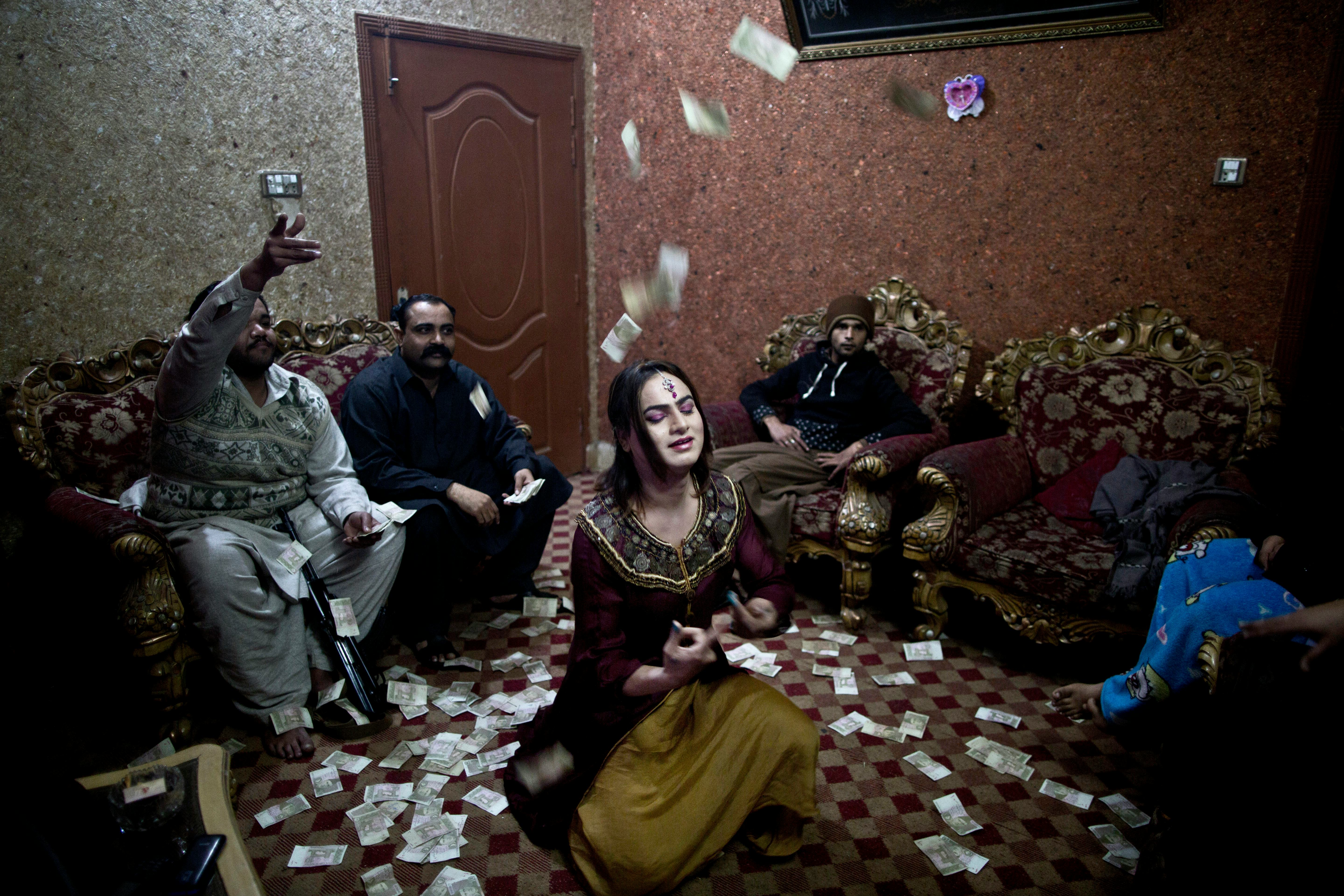 Inside Pakistan's Gender-Fluid Hijra Community, in 13 Beautiful Photos
