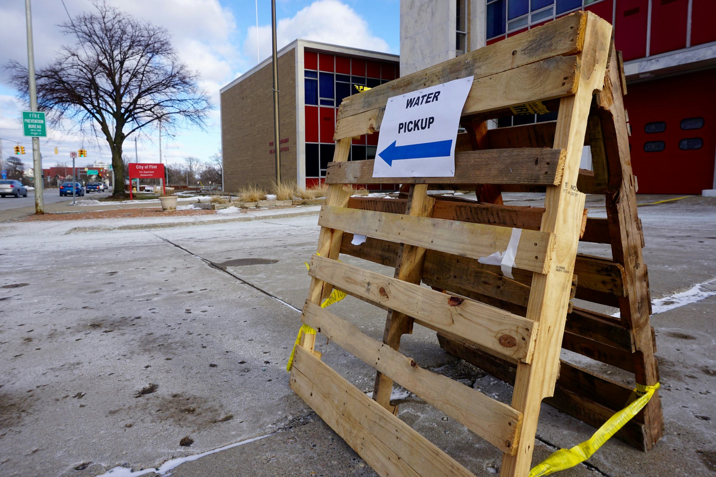 22 Powerful Photos Show the Devastating Reality of Flint's Water Crisis