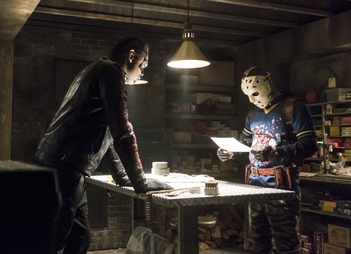 'Arrow' season 5, episode 13 recap: Oliver tackles gun control in ...