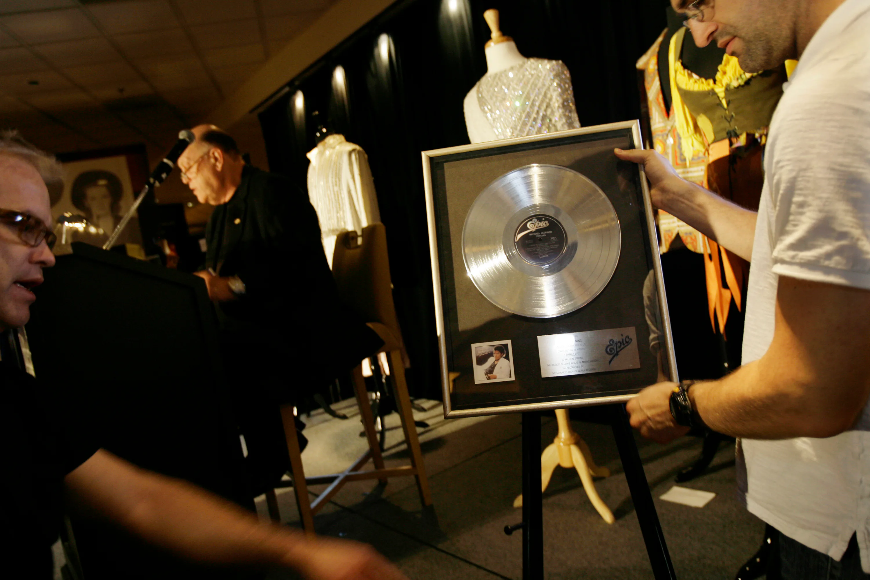 2014 Will Be The First Year With No Platinum Records — And That's a ...