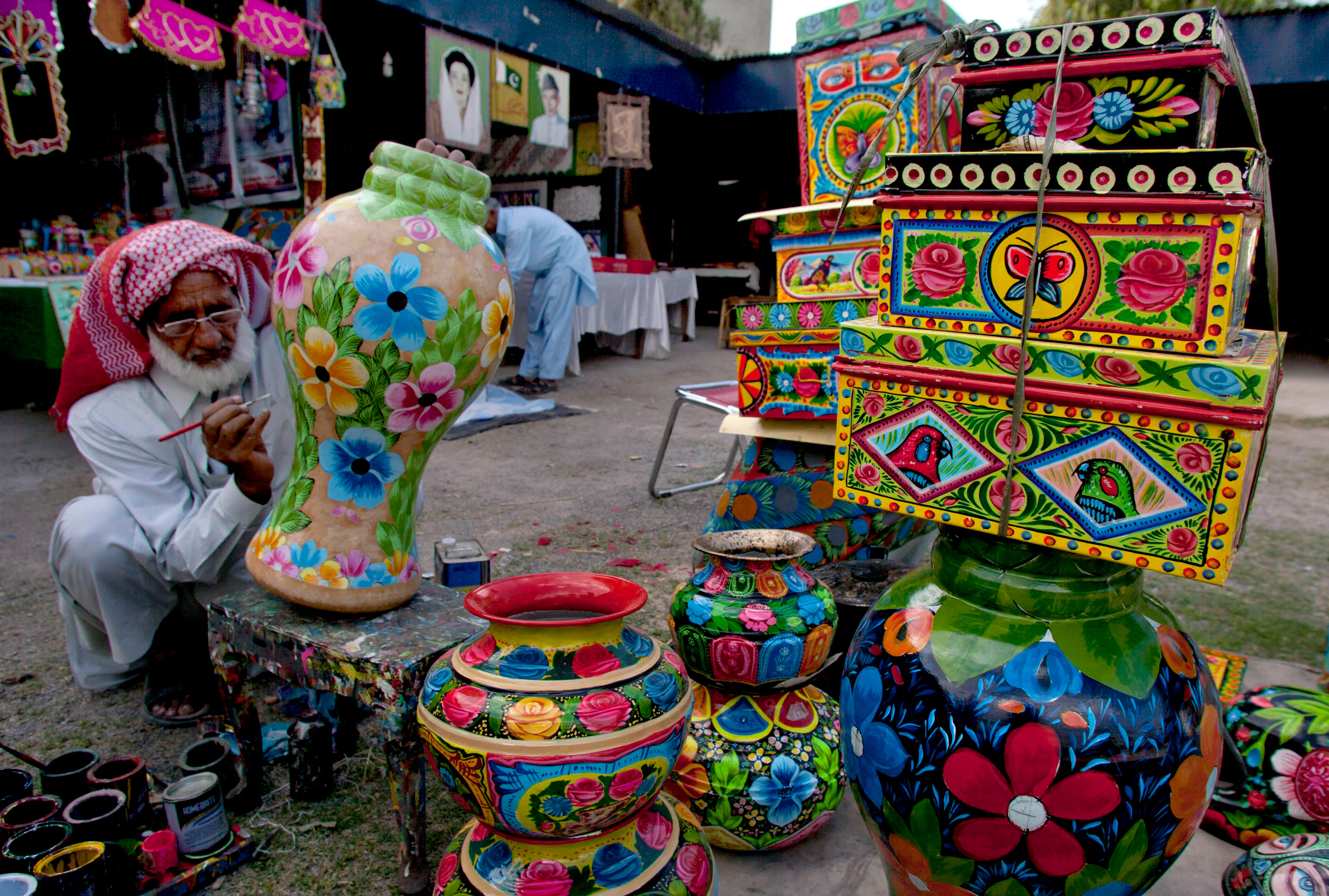 14 Beautiful Photos Show a Side to Pakistan You'll Never See in the Media