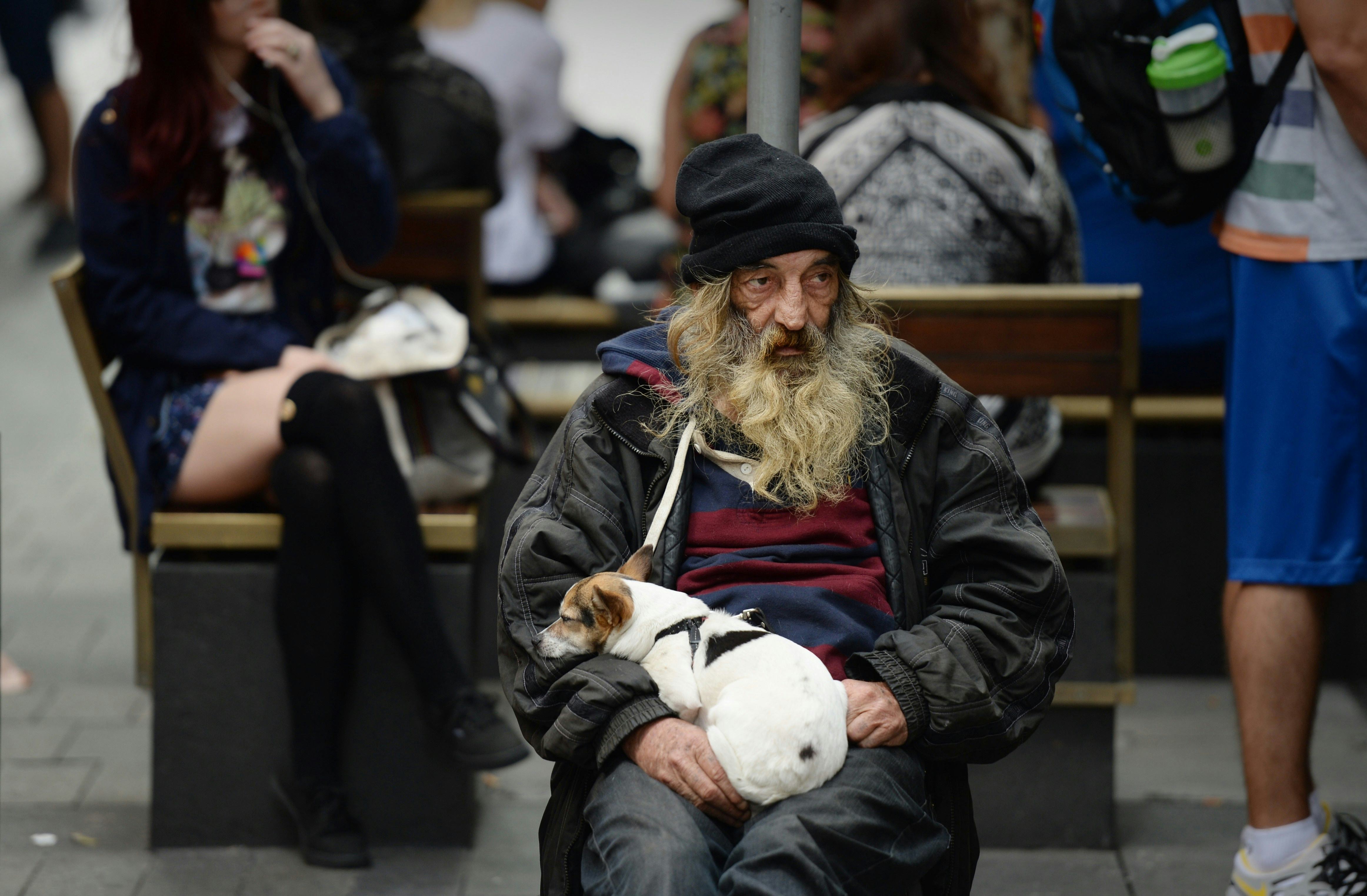 11 Ridiculous Questions We Need to Stop Asking Homeless People Right Now