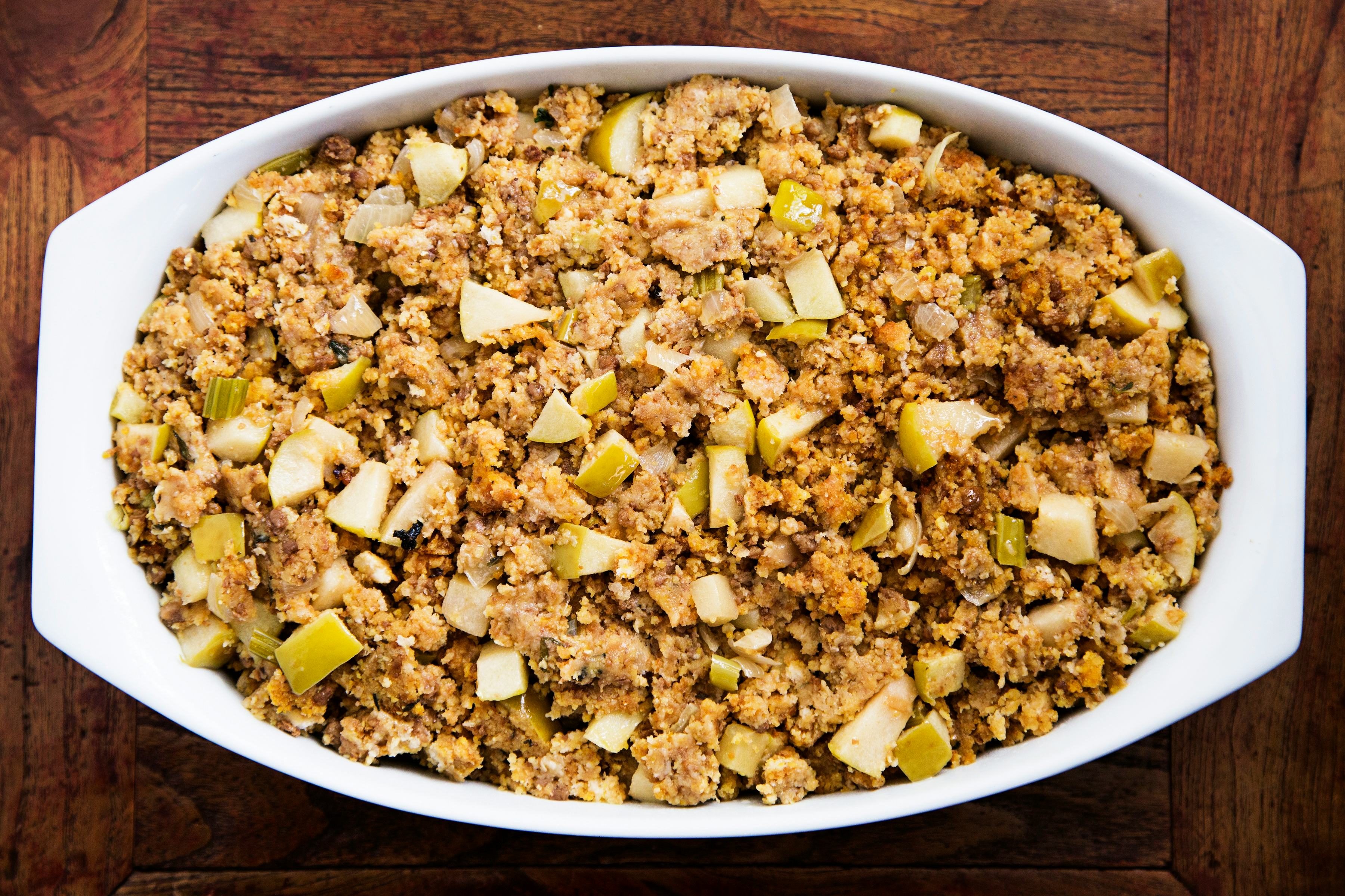 Here's the Truth Behind Thanksgiving, One of the Most Mythical Meals in ...