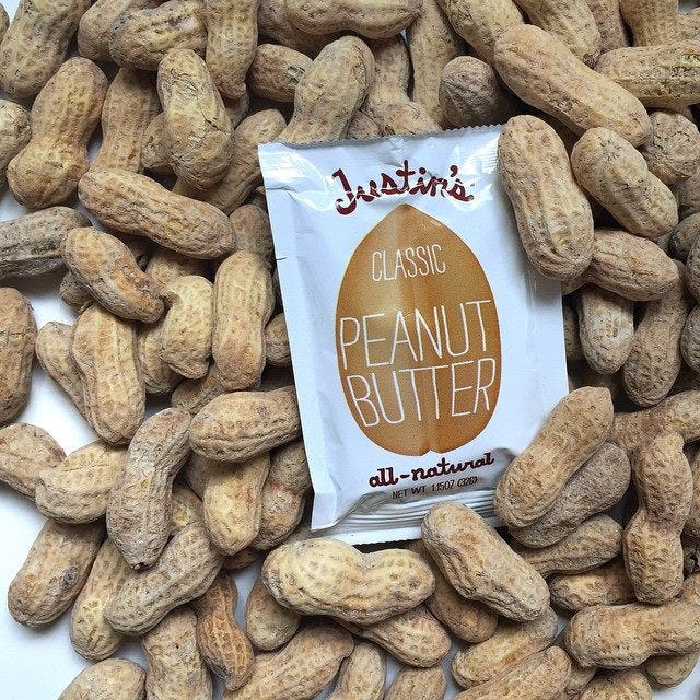 8 healthy travel snacks every jet setter should stock up on before a ...