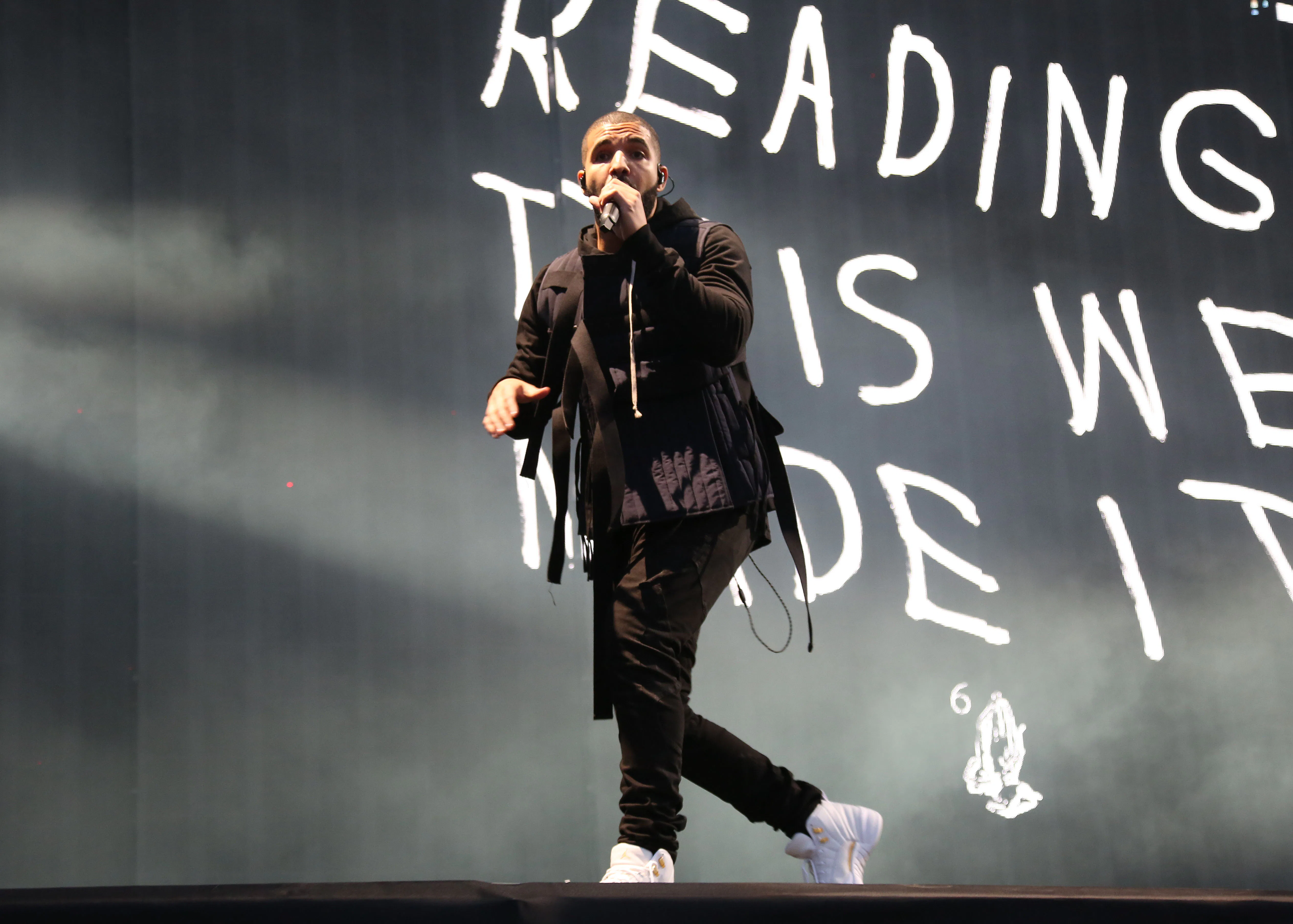 7 Ways Drake Revolutionized Hip-Hop That Prove He's Already a Legend