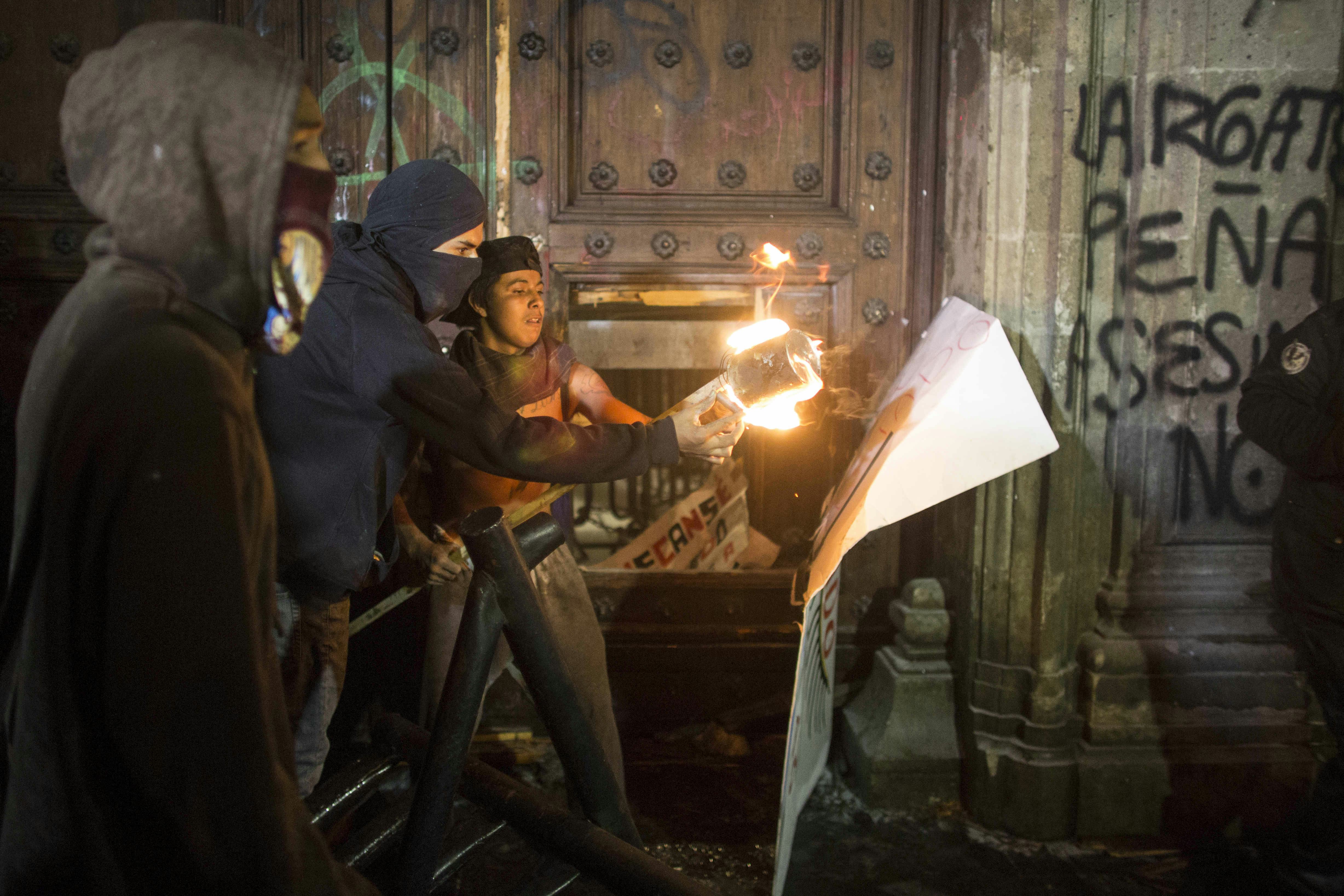 Intense Photos Capture What's Happening in Mexico Right Now