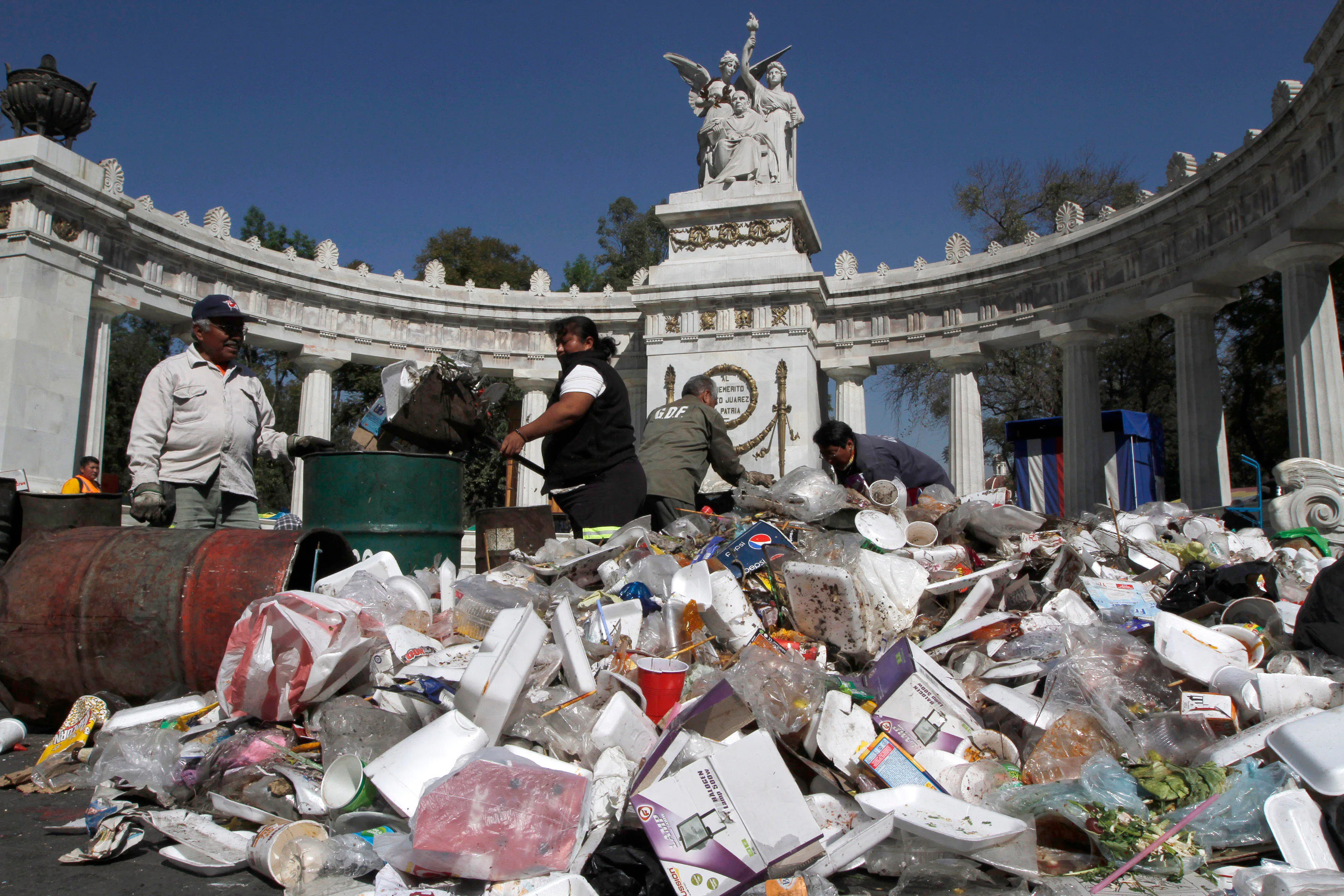 13 Mind-Blowing Images of Landfills Around the World Show the True Cost ...