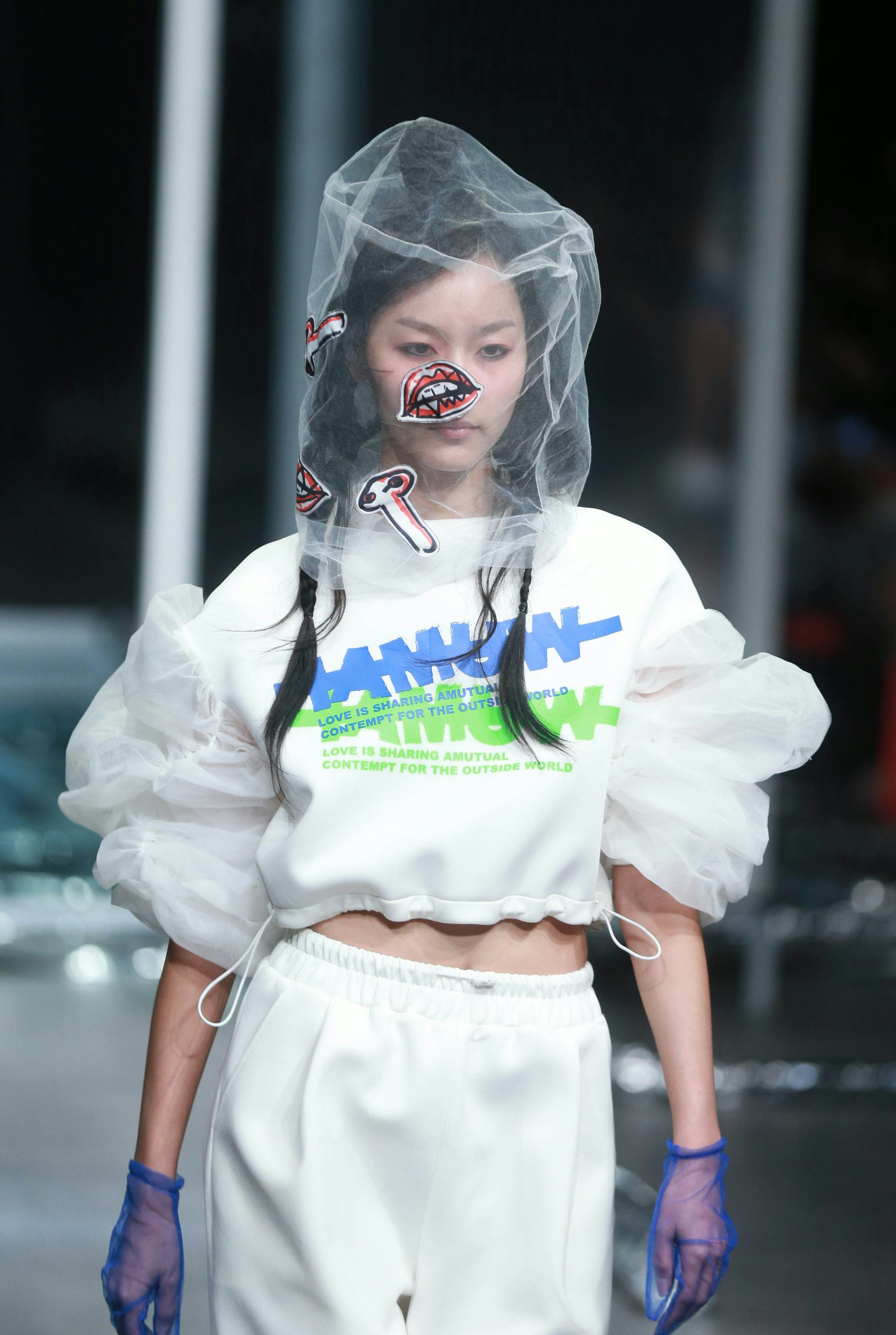 China Fashion Week Brings Face Masks to the Runway