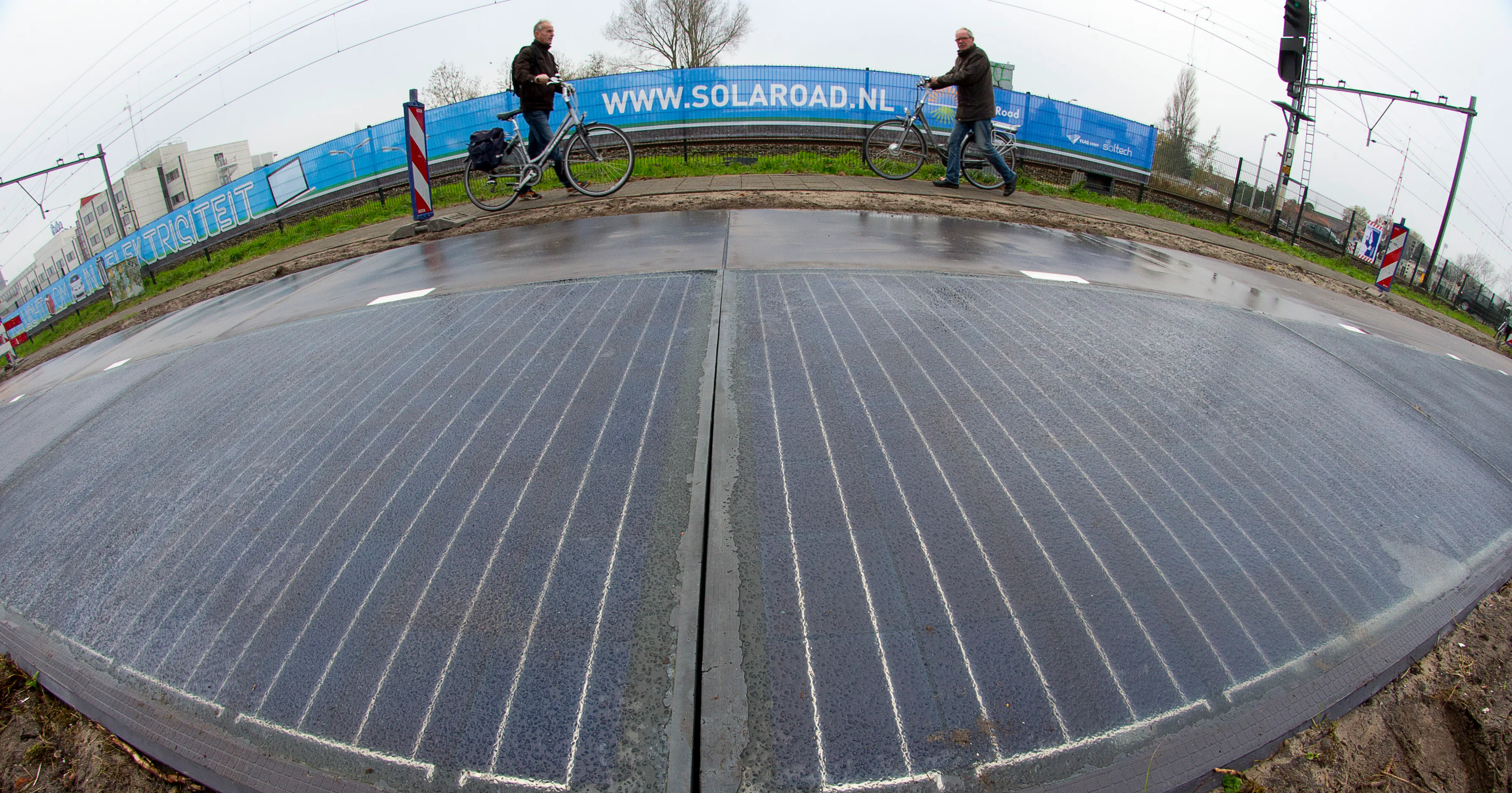 6 Months Later, Here's What's Happened to the Netherlands' Solar Bike Paths