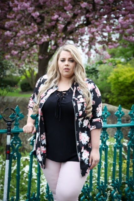 Plus-size, disabled model Katie Knowles just landed a fashion campaign ...