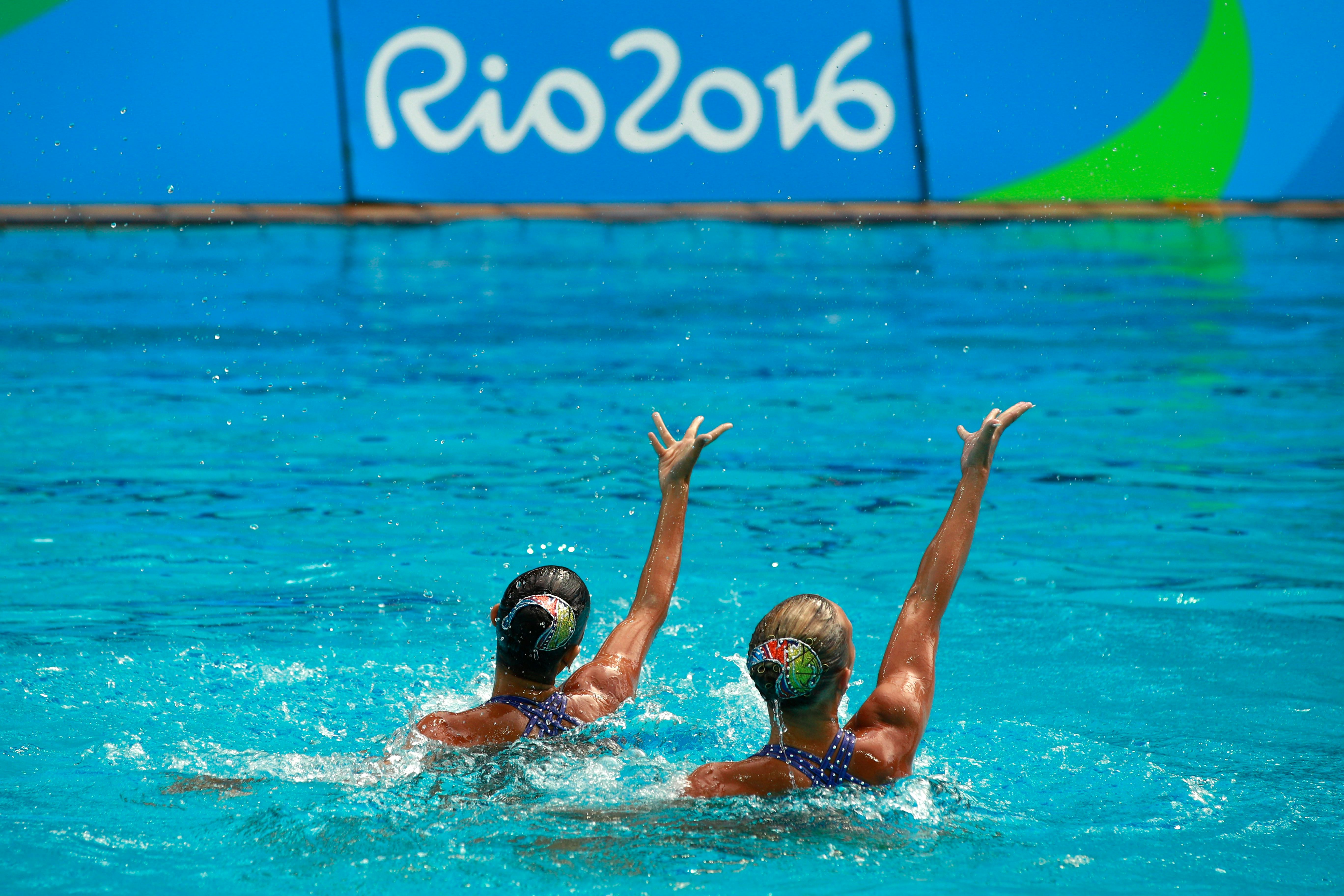 Knoxing: the unexpected beauty hack that keeps Olympic swimmers' hair ...