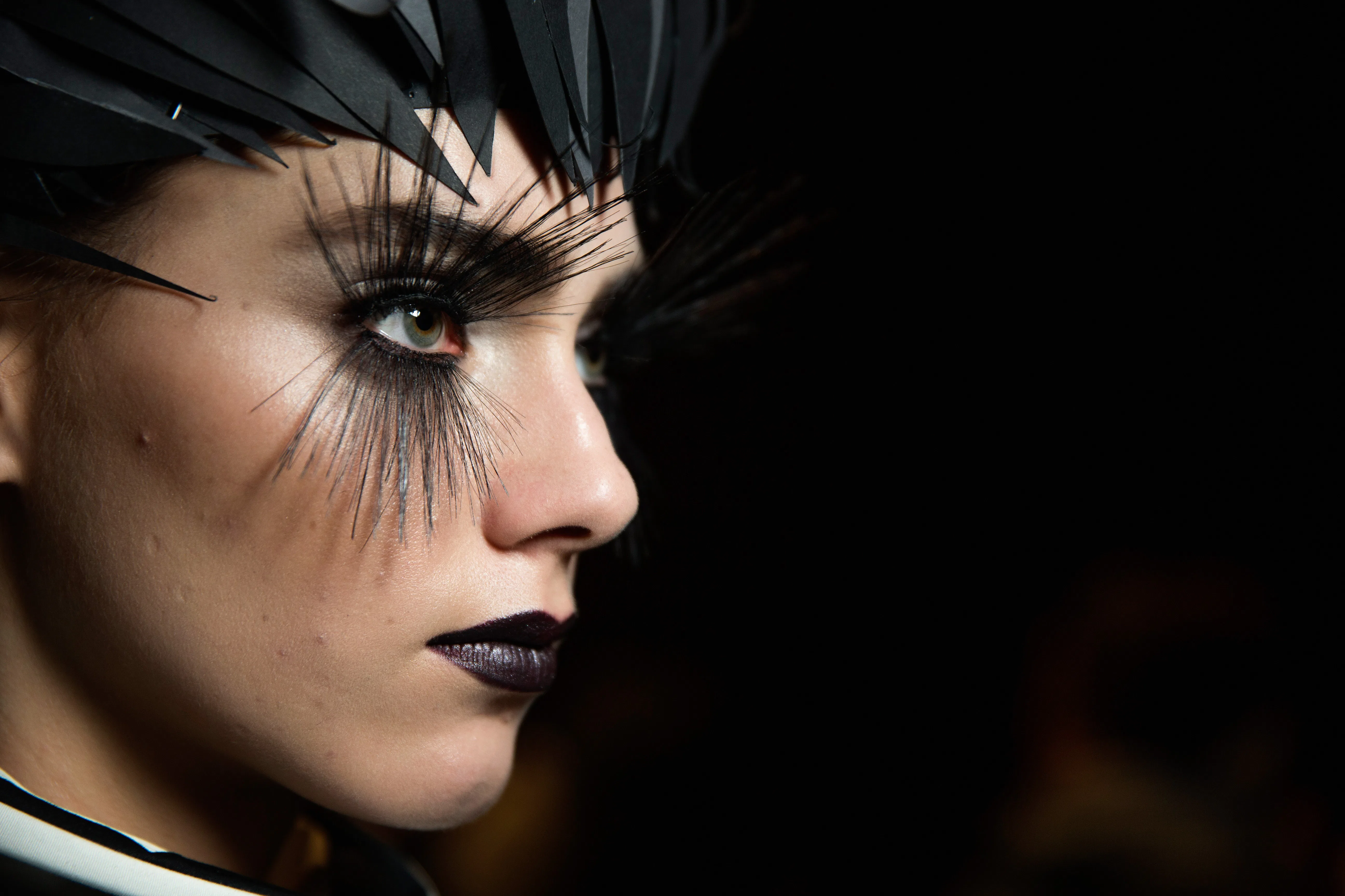 The truly bizarre history of fake eyelashes: From needles and human ...
