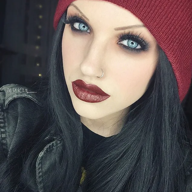 12 Mind-Blowing Makeup Artists Whose Work Belongs In a Museum