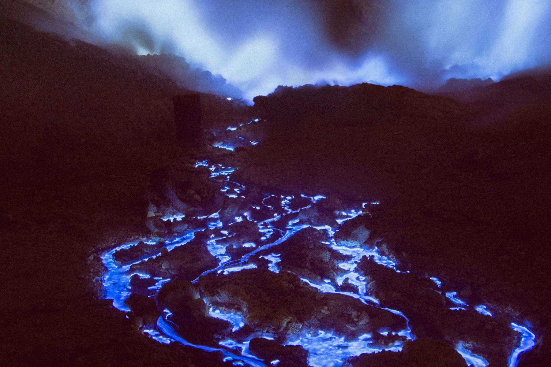 An Indonesian Volcano Just Erupted Electric-Blue "Lava" — Here Are the ...