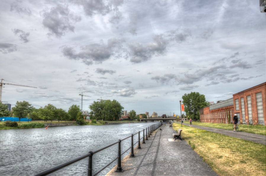 17 Stunning Images Show the Most Incredible Bike Paths in the World