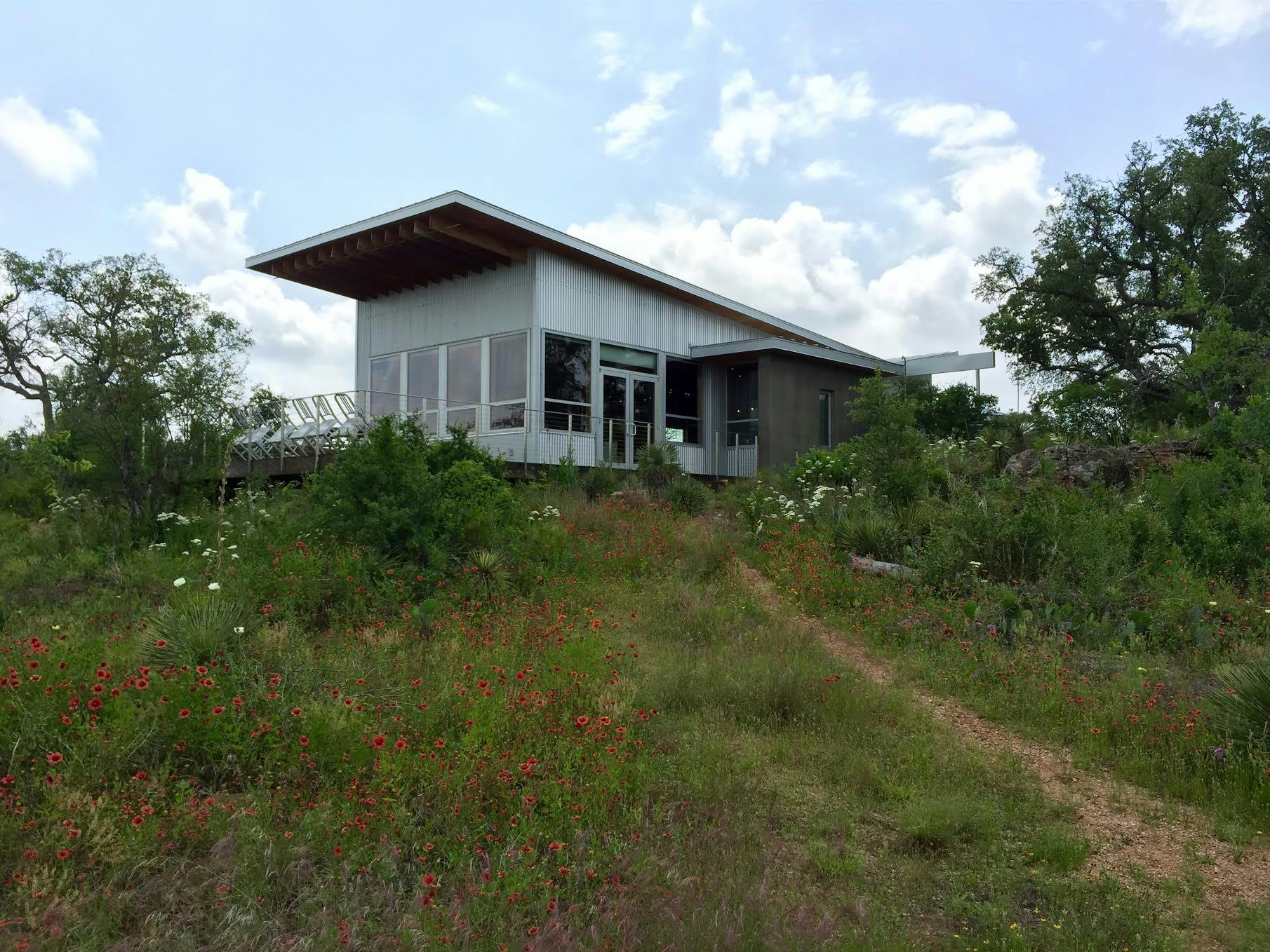 These Best Friends Figured Out a Genius Way to Hang Out Forever