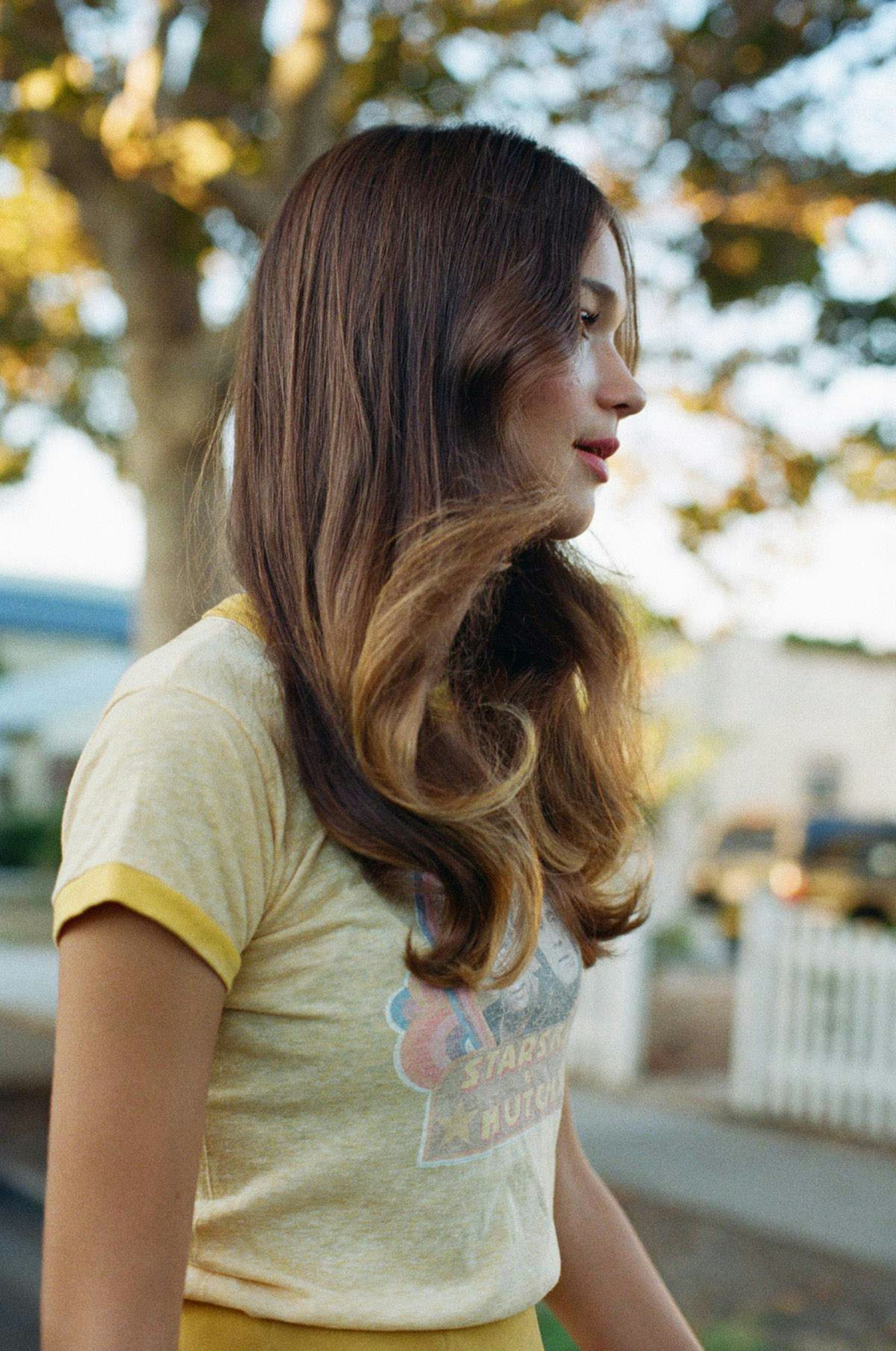 1970’s Yearbook-Inspired Photoshoot