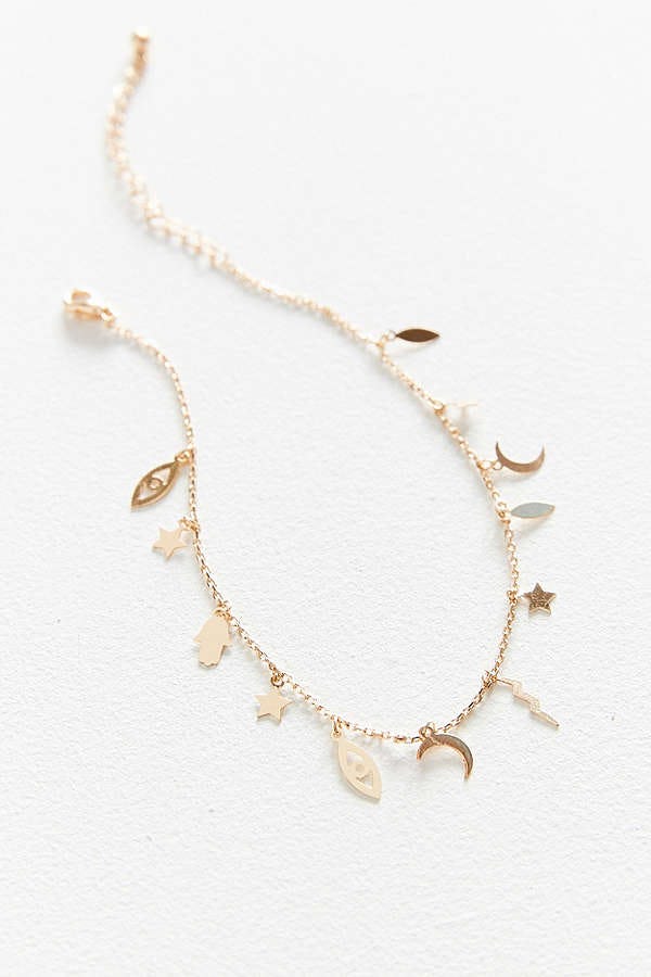 15 Anklets That Prove The Trend Is Back