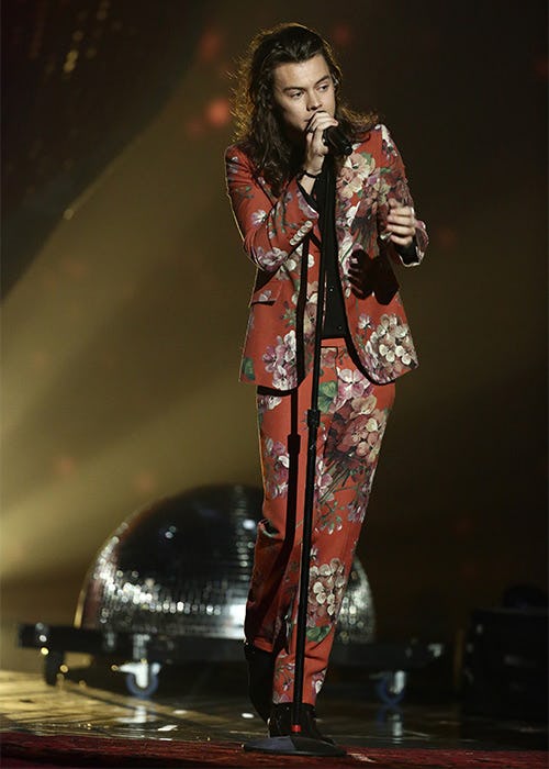 Let’s Take A Minute To Appreciate Harry Styles’ Many Suits