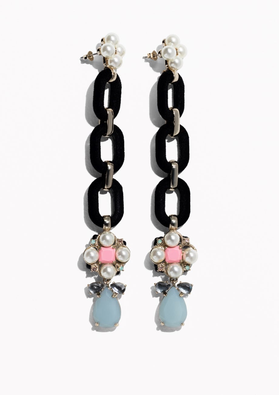 17 Shoulder Duster Earrings To Rock This Spring