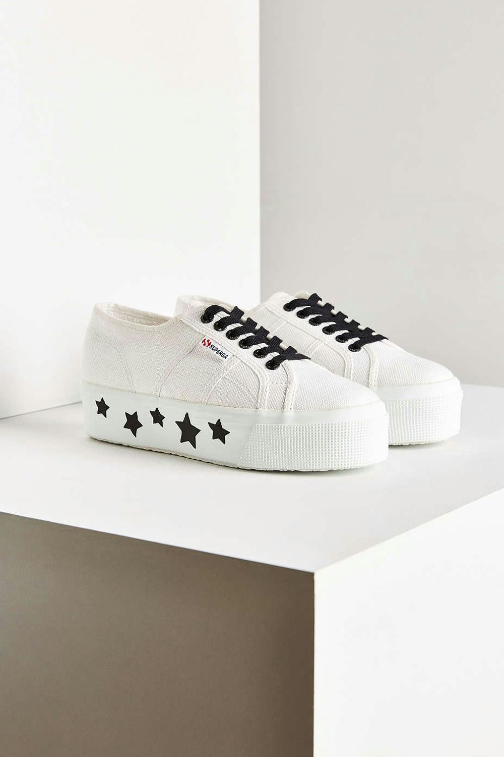 Our Favorite Star Print Pieces Of The Season