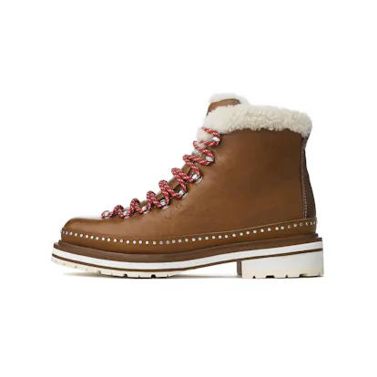 16 Early Winter Boots That You Will Want To Wear Right Now
