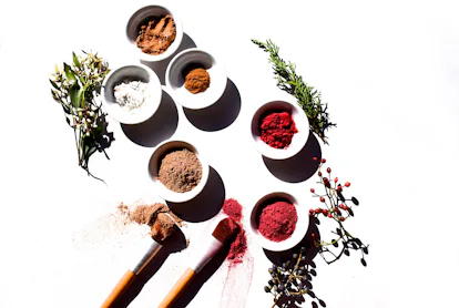 Create Your Own Natural Cosmetics With These Recipes From Plant Makeup