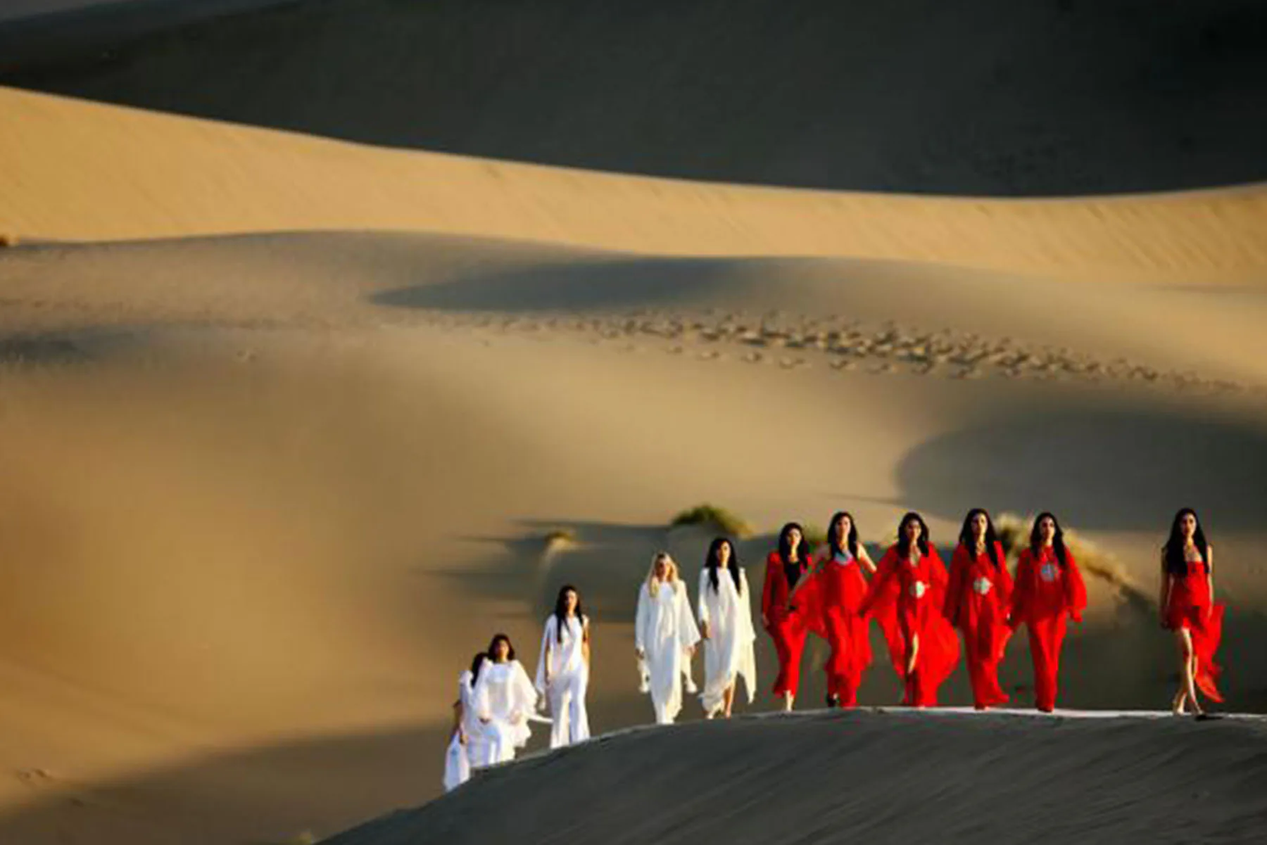 The Most Iconic Fashion Shows Of All Time