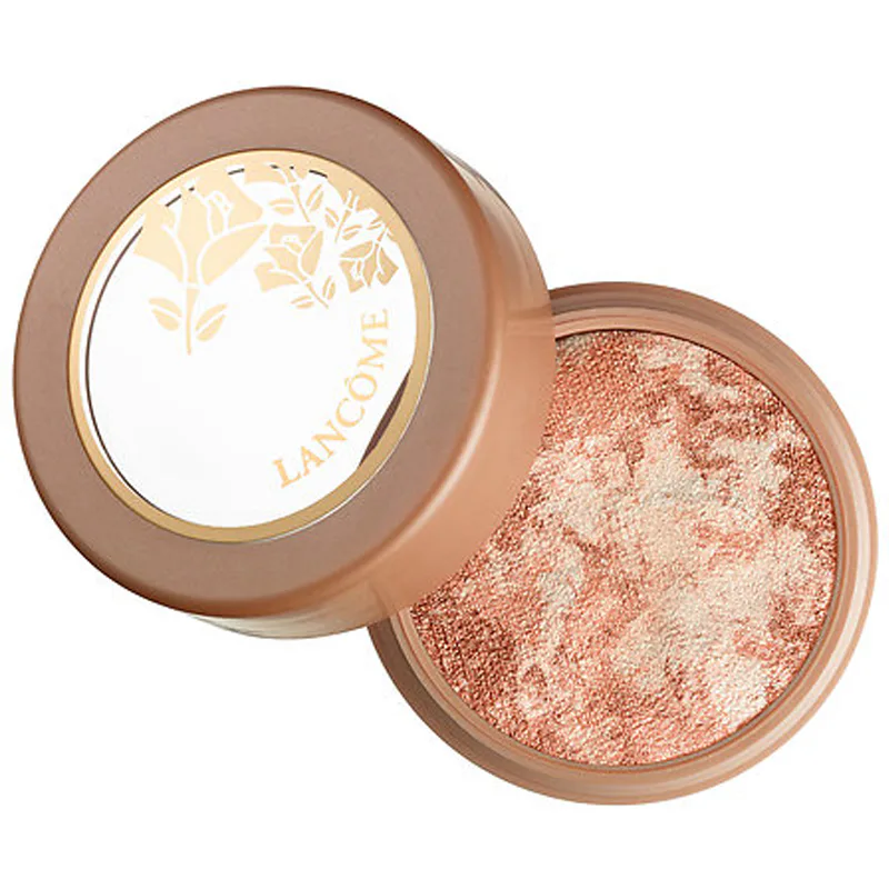 The 12 Highlighters To Give You The Ultimate Summer Glow