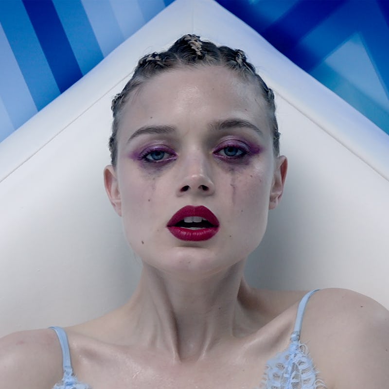 What Influenced The Stunning Beauty Looks In The Neon Demon