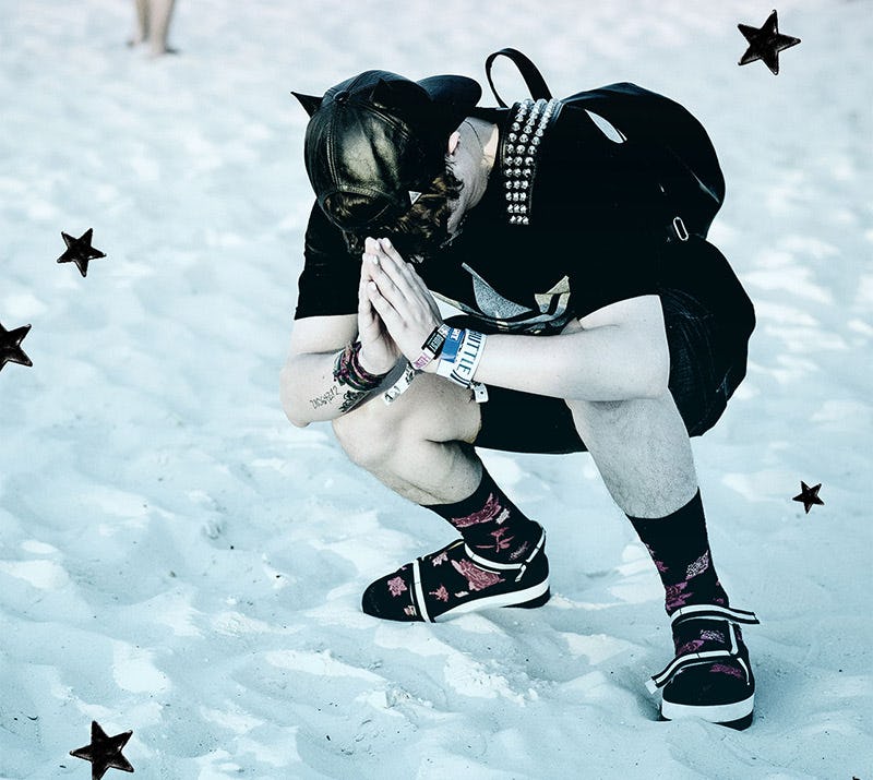 How To Be A Goth On The Beach