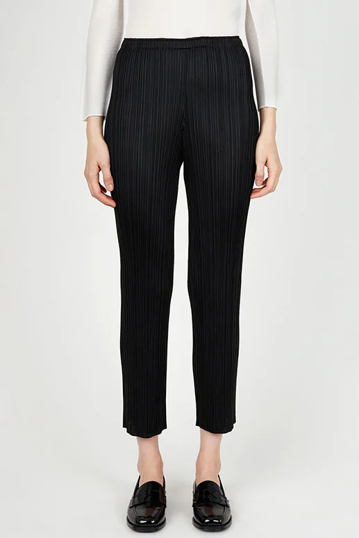 The Prettiest Pleats To Incorporate Into Your Wardrobe Now