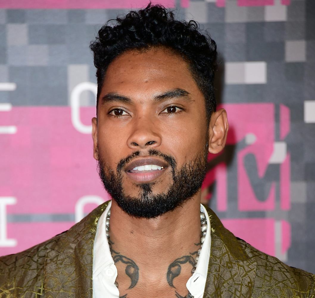 Watch Miguel Make “Waves” In His New Video
