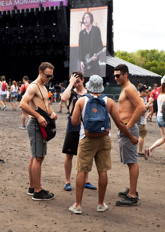 17 Things You See At Every Music Festival