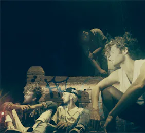 Video Premiere: MOTHXR “Centerfold”